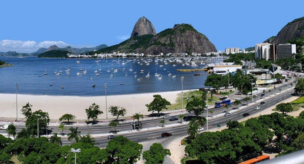 The Best Ways to Explore Rio's Beautiful Beaches | Explore by Expedia