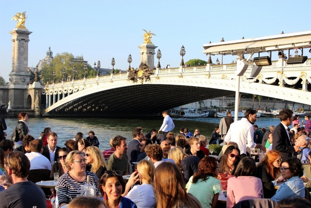 Paris: Summer Bars on the Banks of the Seine | Explore by Expedia