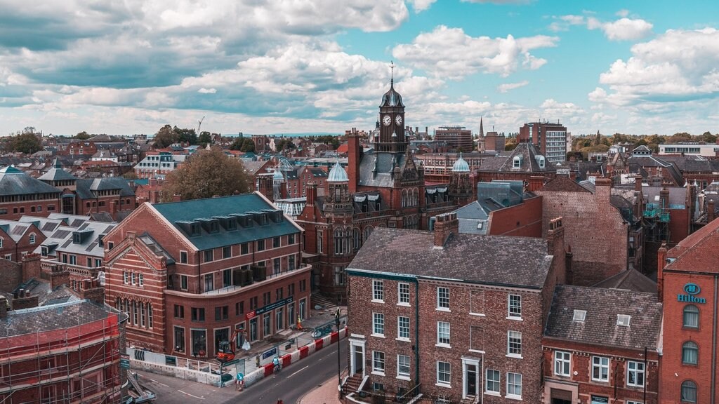 Visitors Guide to The Shambles, York | Explore by Expedia