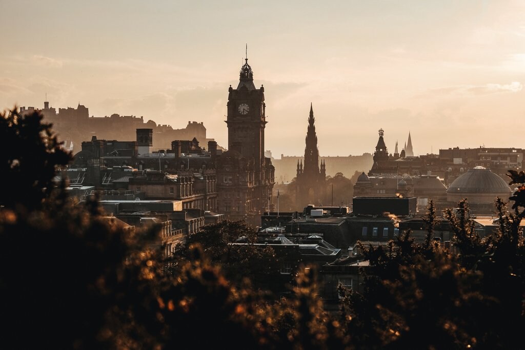 5 of the Best Walks Around Edinburgh | Explore By Expedia