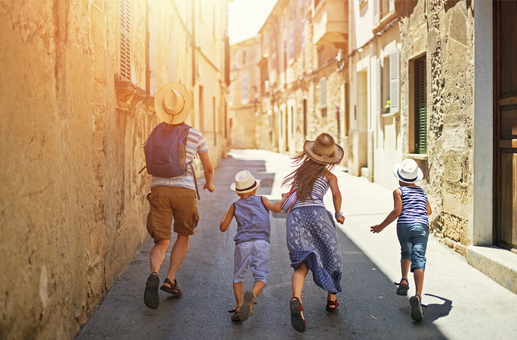 At-home Activities for Families to Inspire Wanderlust | Explore by Expedia