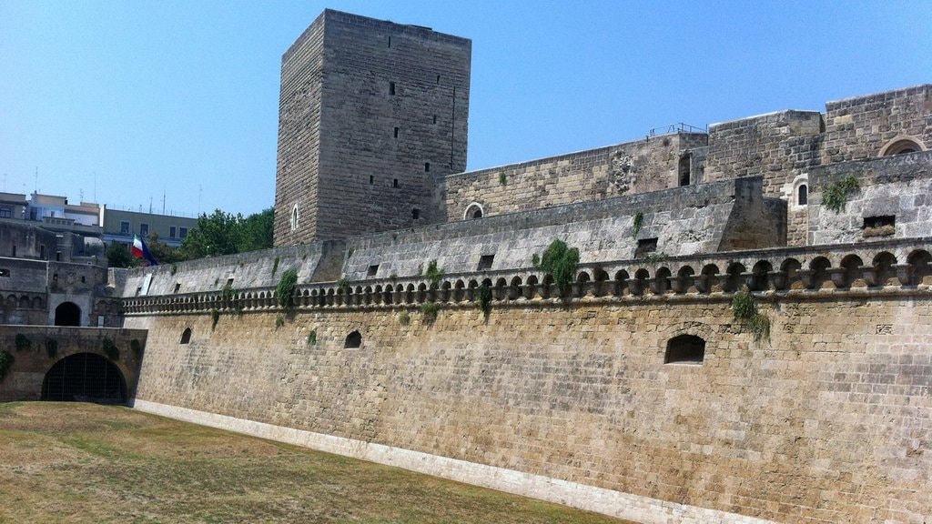 Castello Svevo di Bari: storia, cosa vedere, info utili | Explore by ...