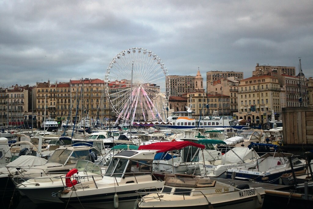 Soleil et santons d'hiver à Marseille | Explore par Expedia