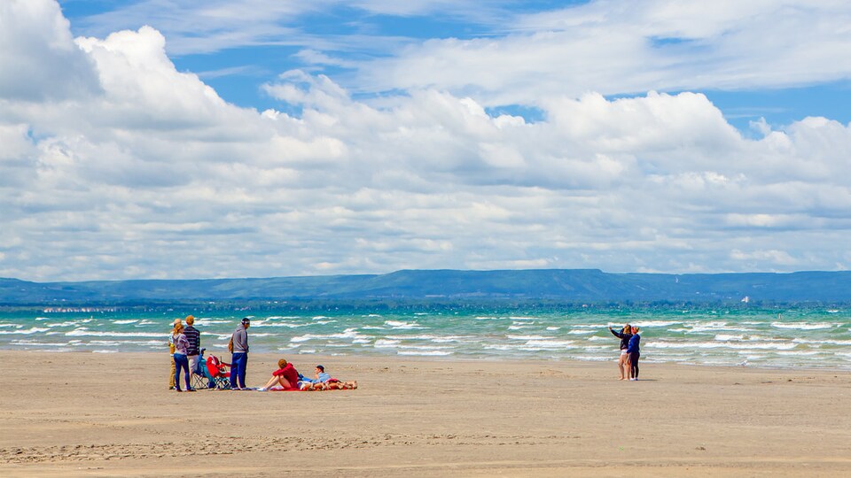 Wasaga Beach Hotels from $63 - Hotel Deals | Travelocity