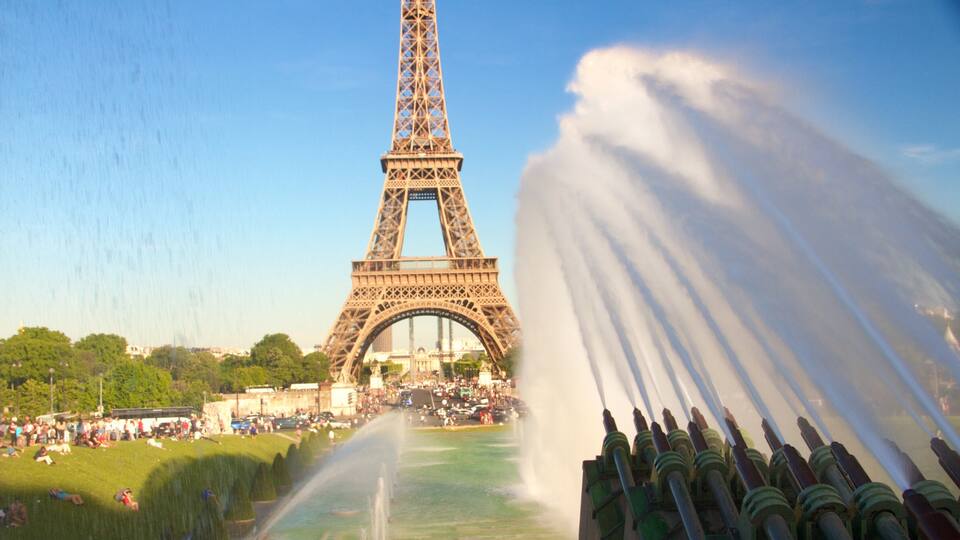 Paris mostrando arquitetura de patrimônio, elementos de patrimônio e uma fonte