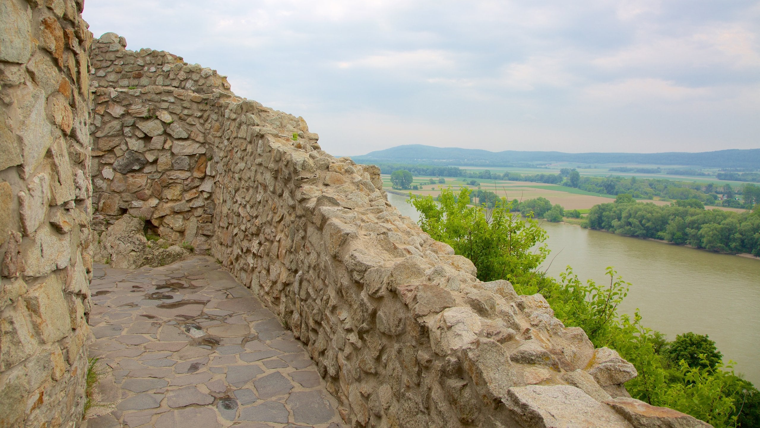 Maiden Tower Devin Castle