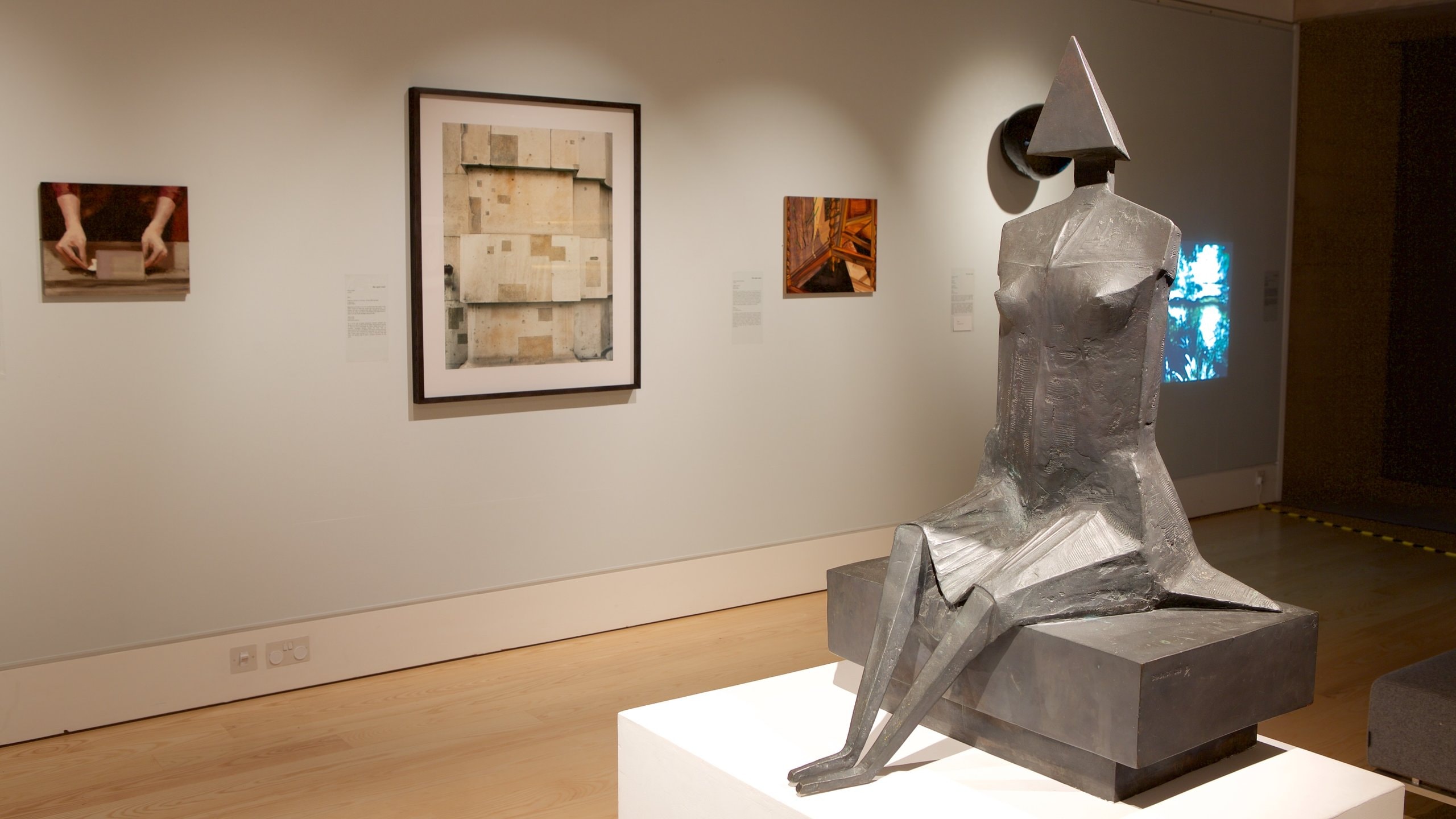 Cheltenham Art Gallery and Museum Tours - Book Now | Expedia