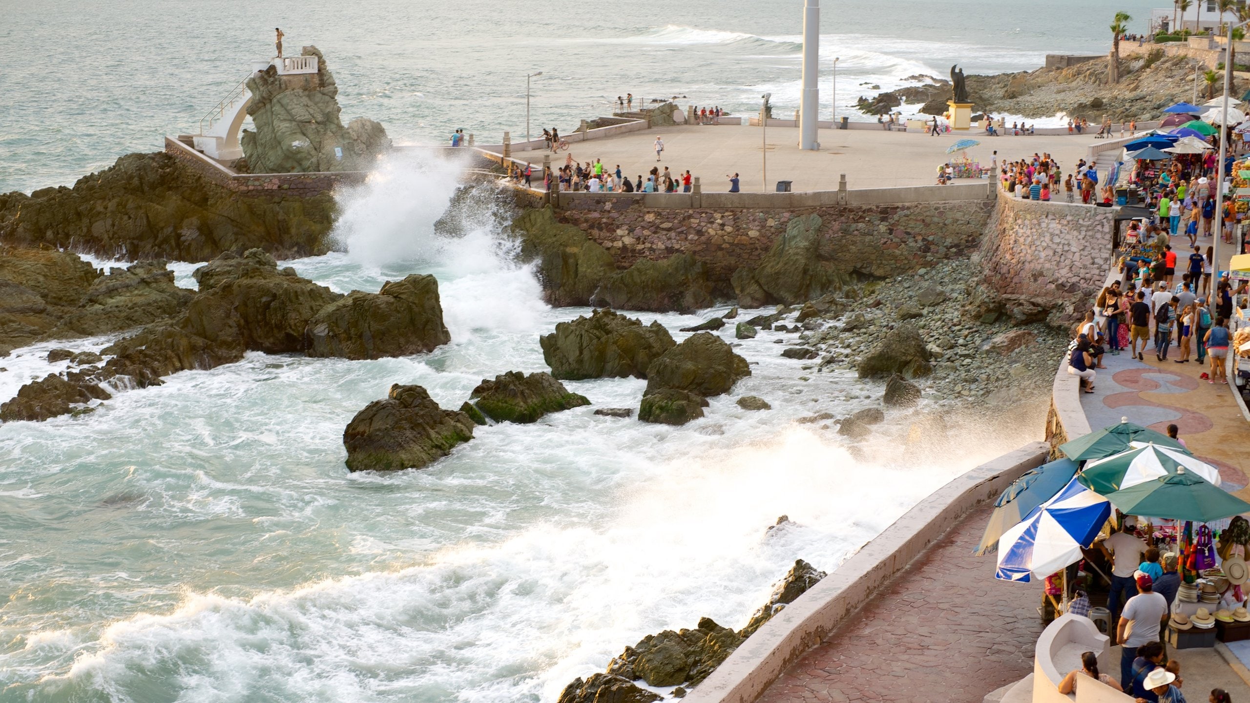 Olas Altas Beach holiday accommodation from AU$ 95/night | Stayz