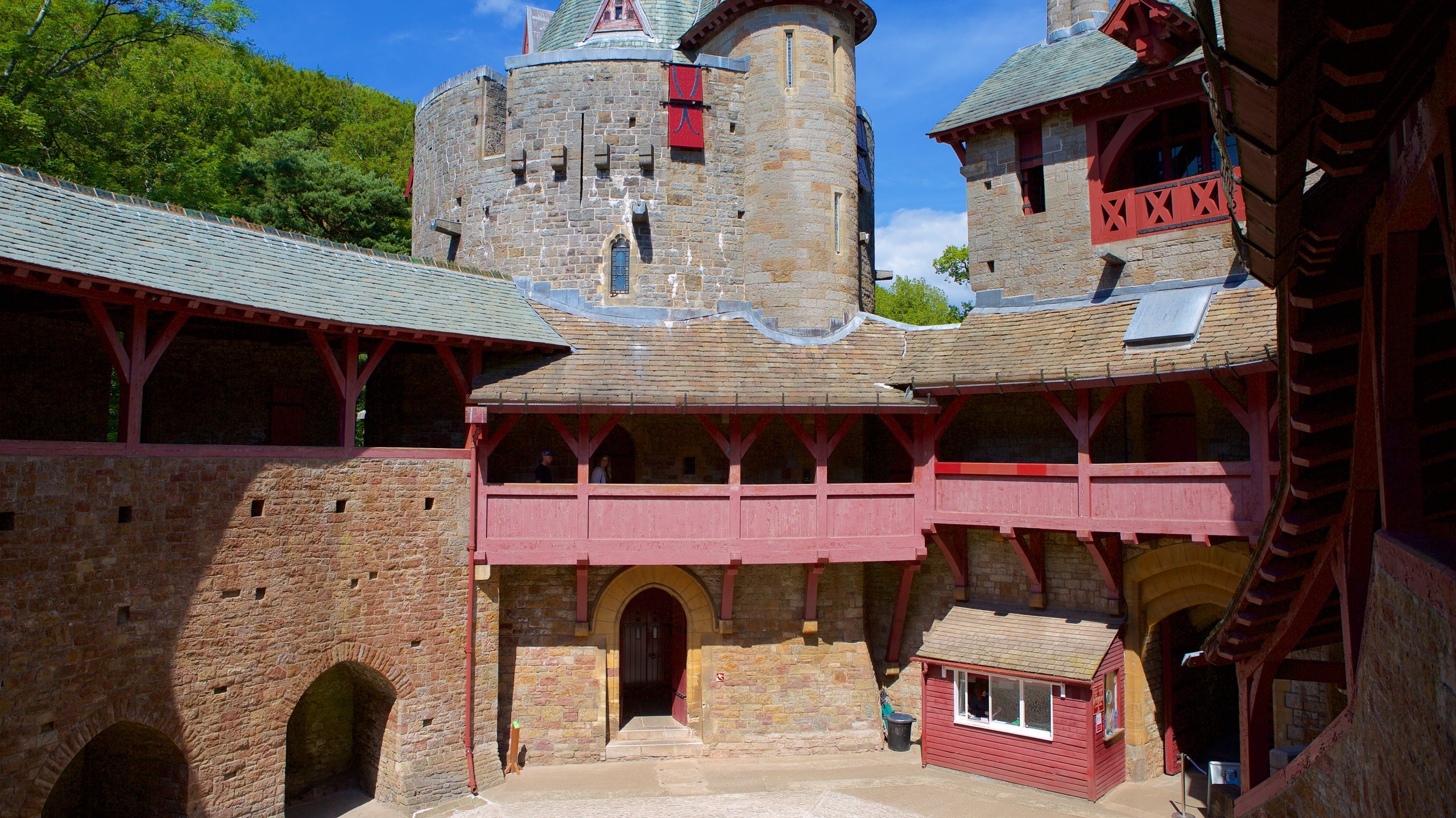 Castell Coch (Red Castle), Cardiff holiday rentals: chalets & more | Vrbo