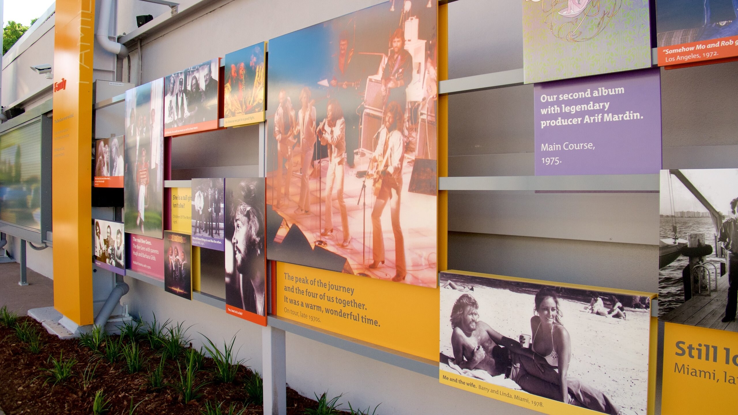 Bee Gees Way Vacation Rentals: house rentals & more | Vrbo