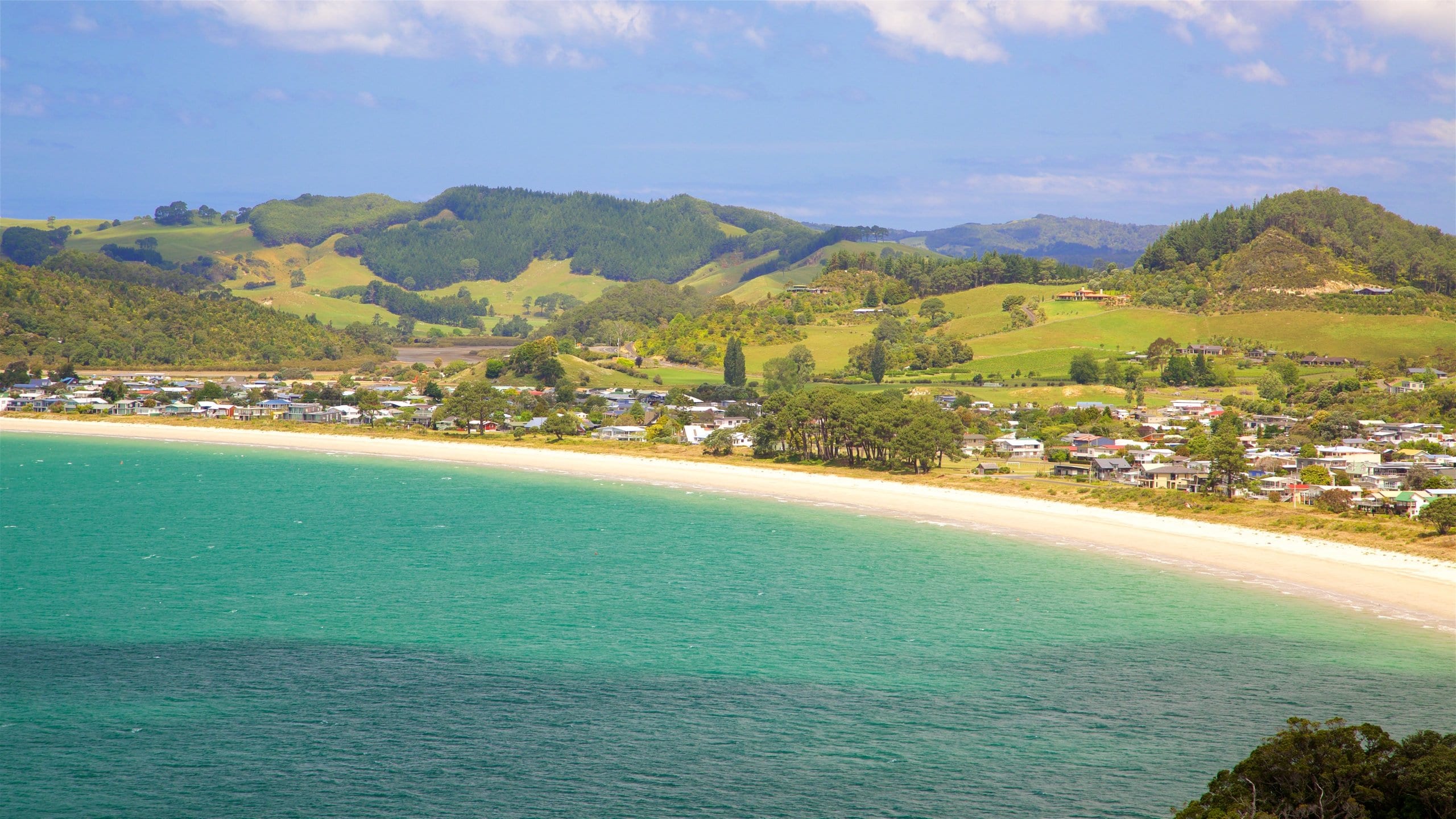 Cooks Beach, NZ holiday accommodation from AU$ 94/night | Stayz
