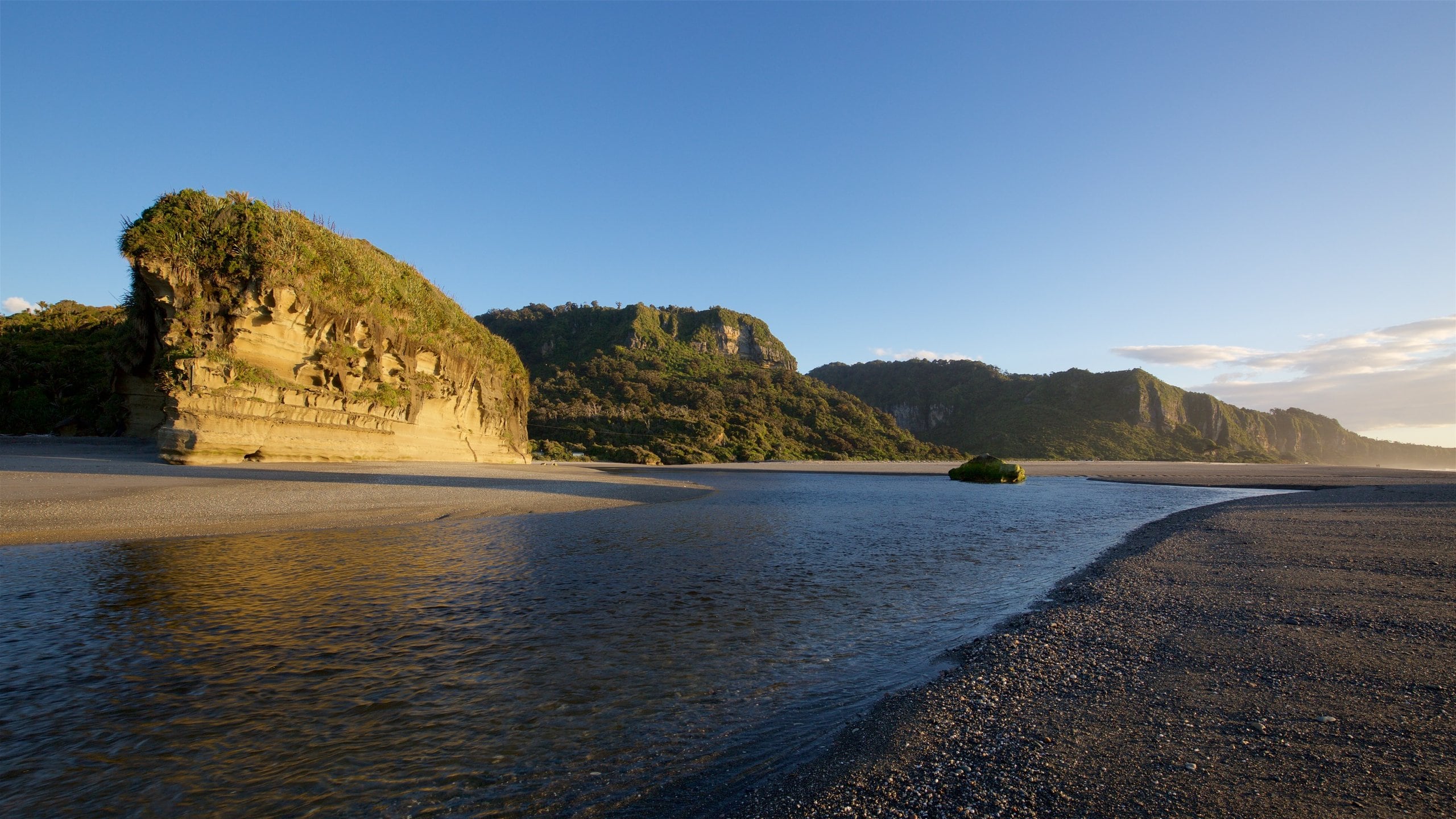 Pororari River Track, Paparoa National Park Vacation Rentals: cabin ...