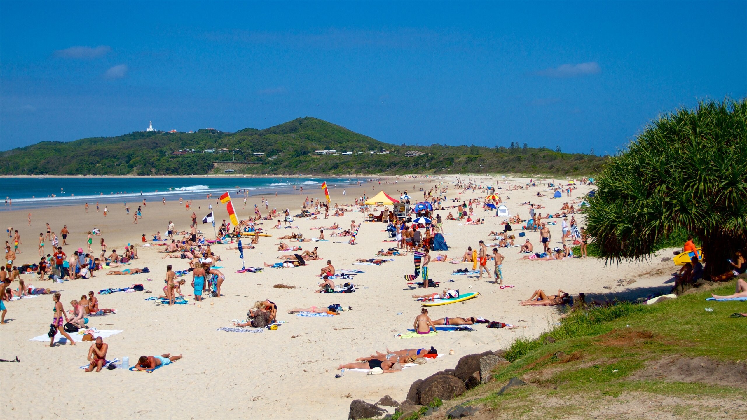 Visit Main Beach in Byron Bay | Expedia
