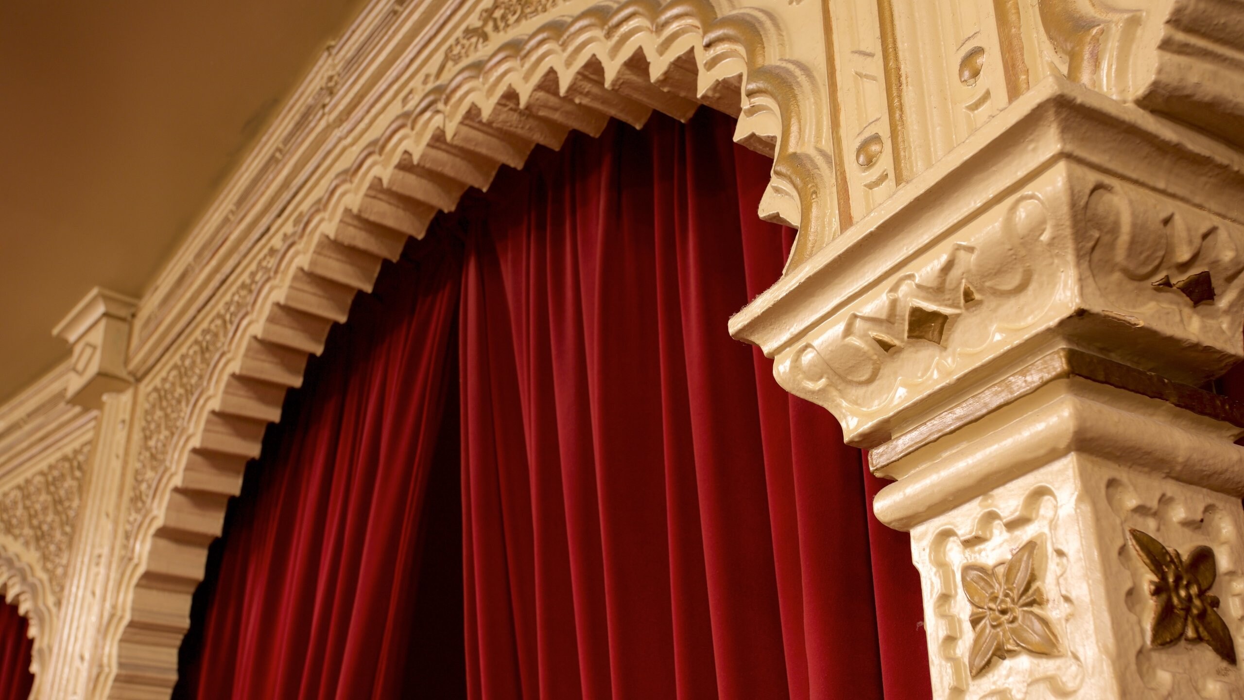 Visita guiada teatro falla | Portugalessence.com