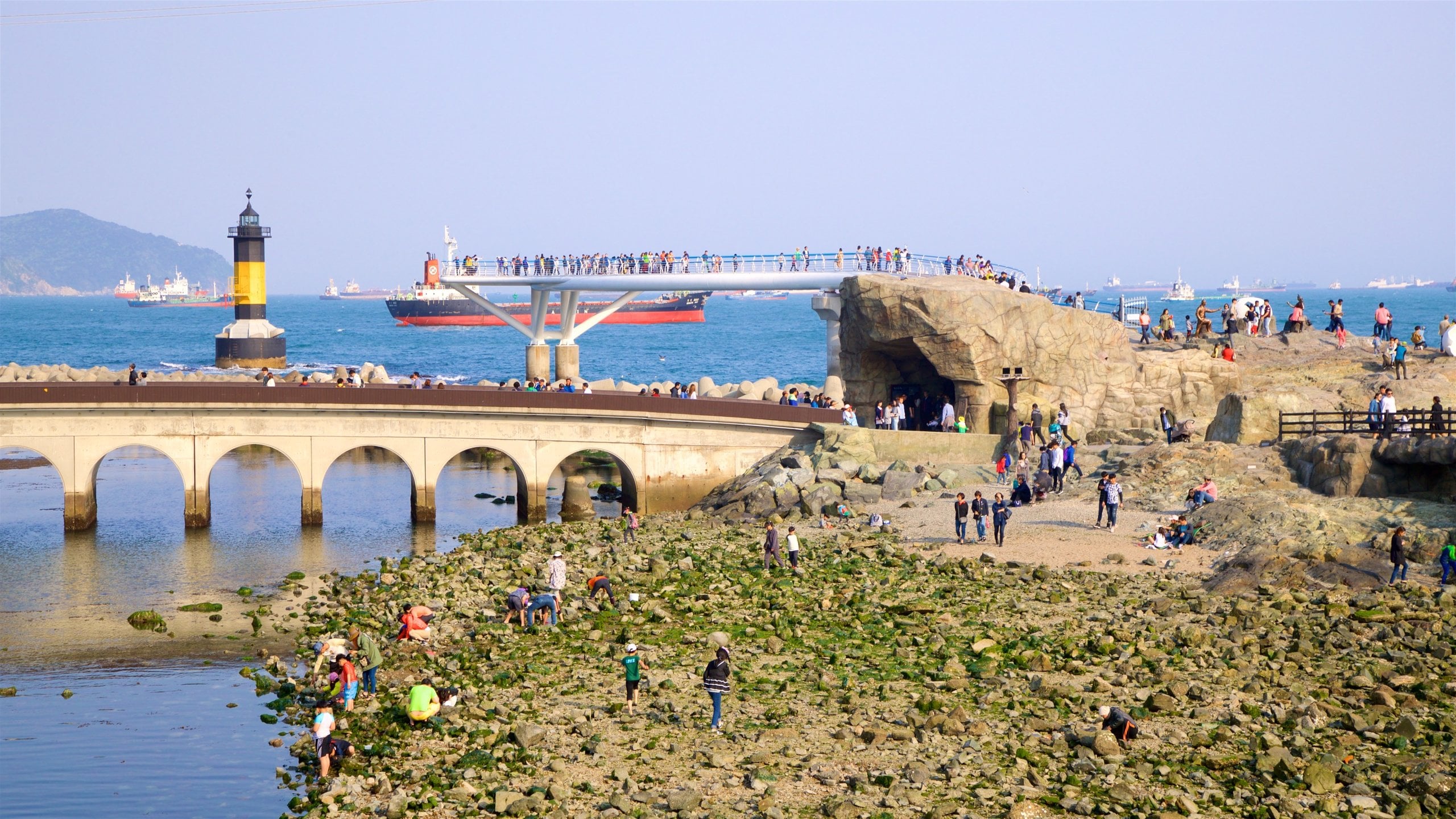 Songdo Beach, Busan Vacation Rentals: house rentals & more | Vrbo