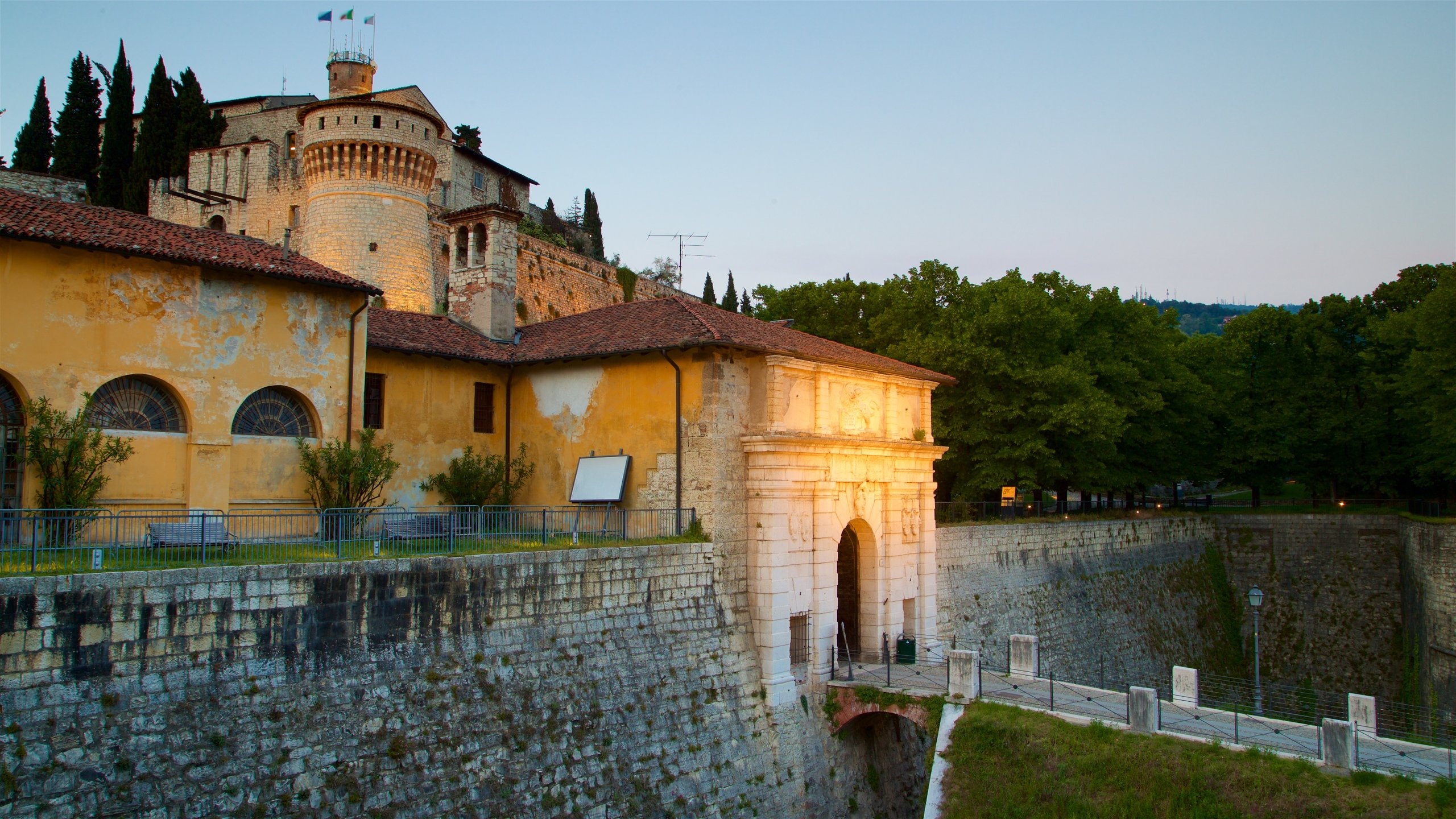 Historia Del Castillo De Brescia Brescia, Qué Ver: 10 Lugares