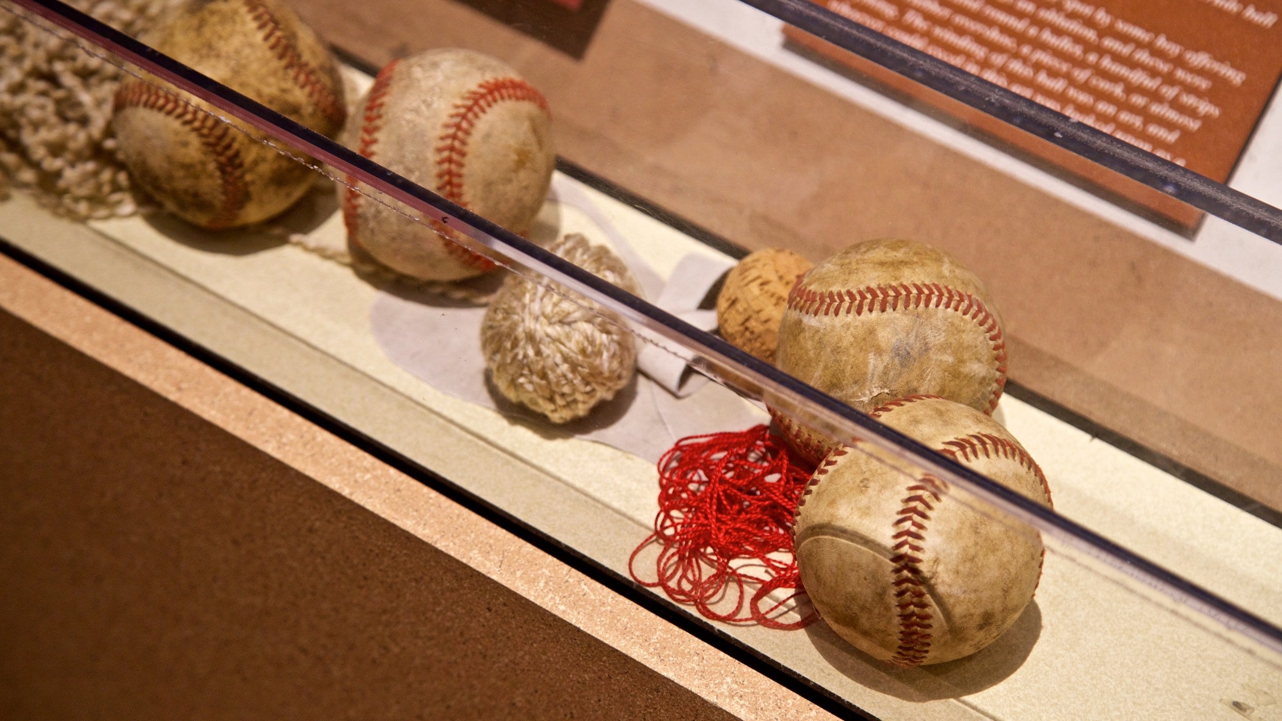 Visita Museo de las Ligas Negras de Béisbol en 18th & Vine District ...