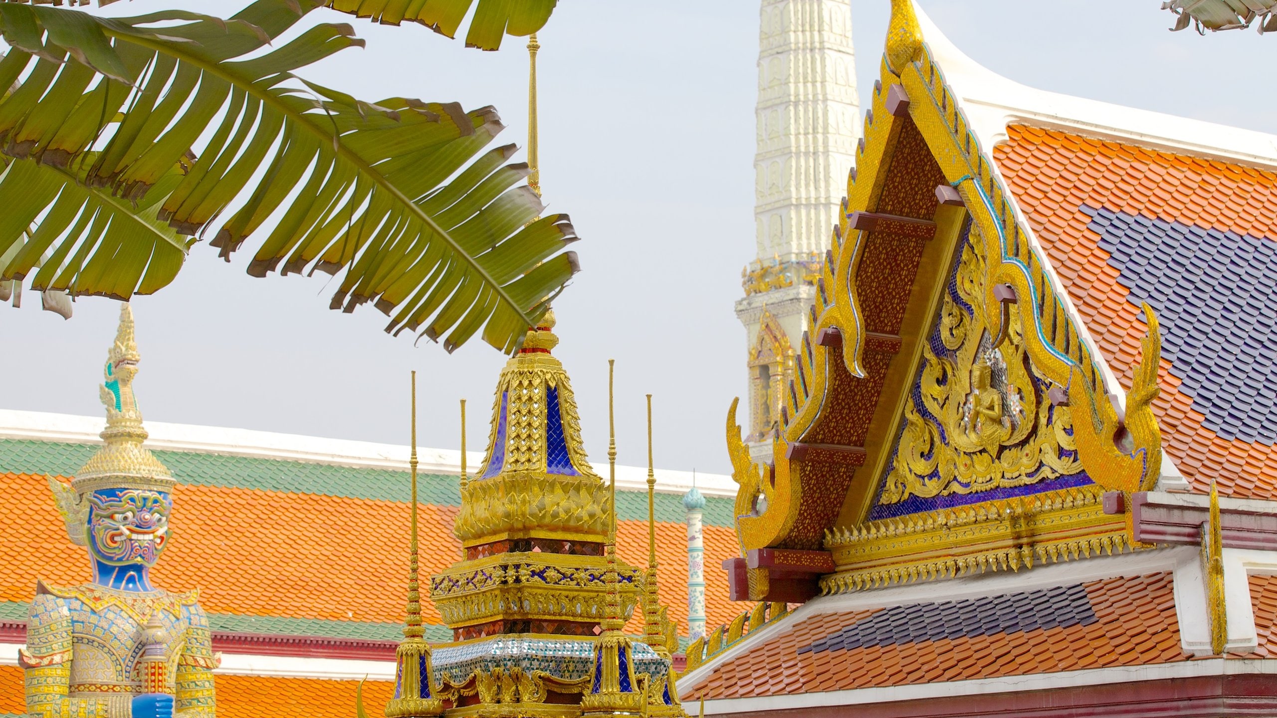 Temple of the Emerald Buddha Tours - Book Now | Expedia