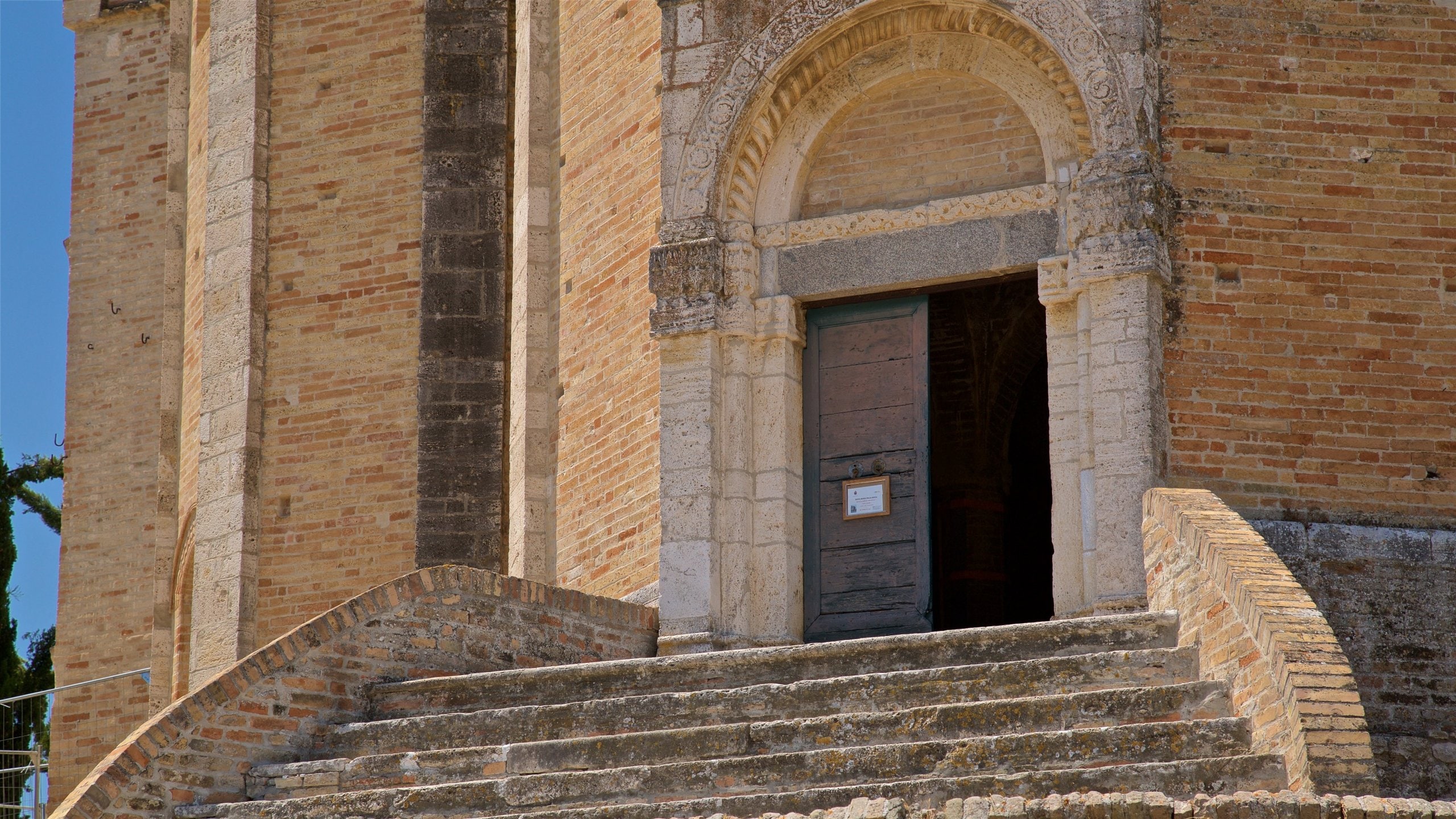 Offida Nelle Marche Cosa Vedere E Visitare Tra Chiese E Musei
