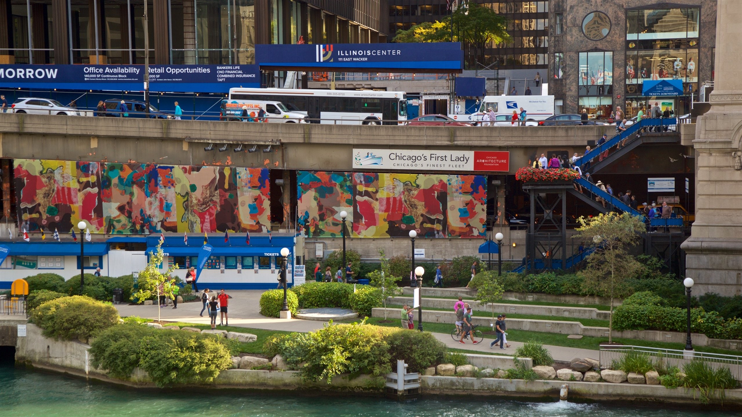 Chicago Riverwalk Tours - Book Now | Expedia
