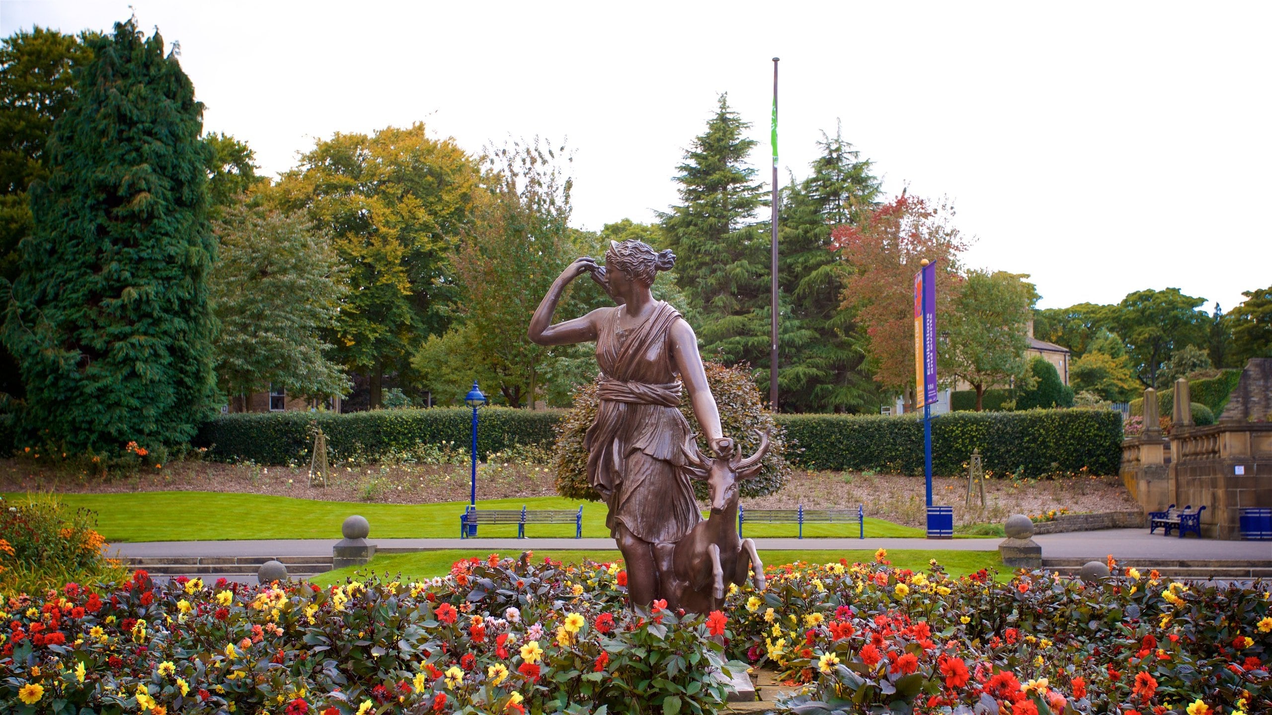 Cartwright Hall Art Gallery in Bradford | Expedia.co.uk