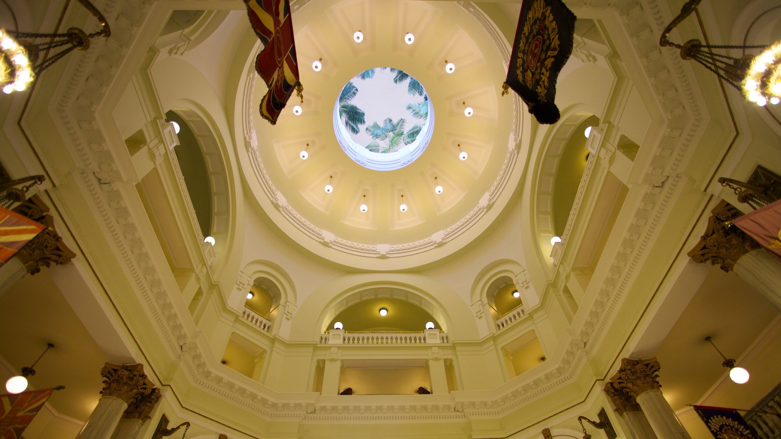 Alberta Legislature Building in North Central Edmonton - Tours and ...