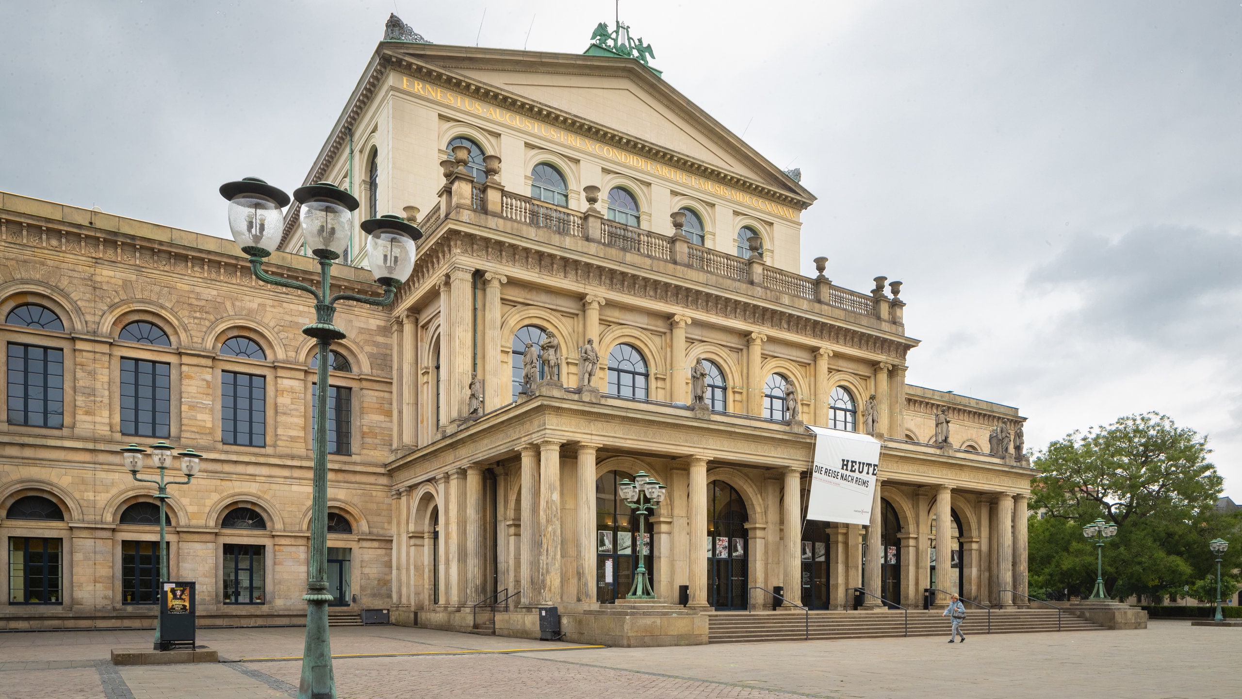 Opernhaus in Mitte - Touren und Aktivitäten | Expedia.de