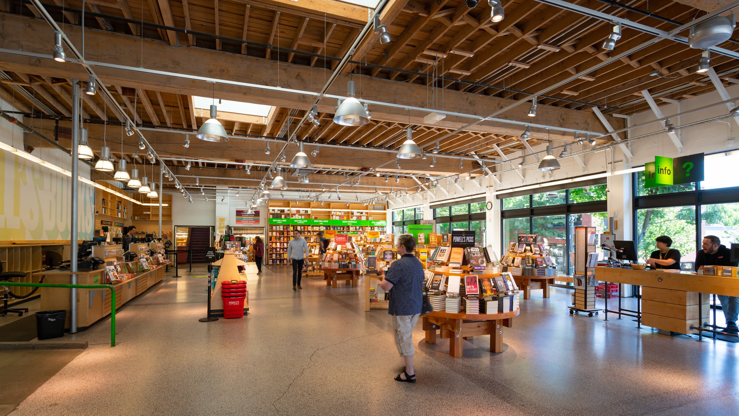 Powell's City of Books Tours - Book Now | Expedia