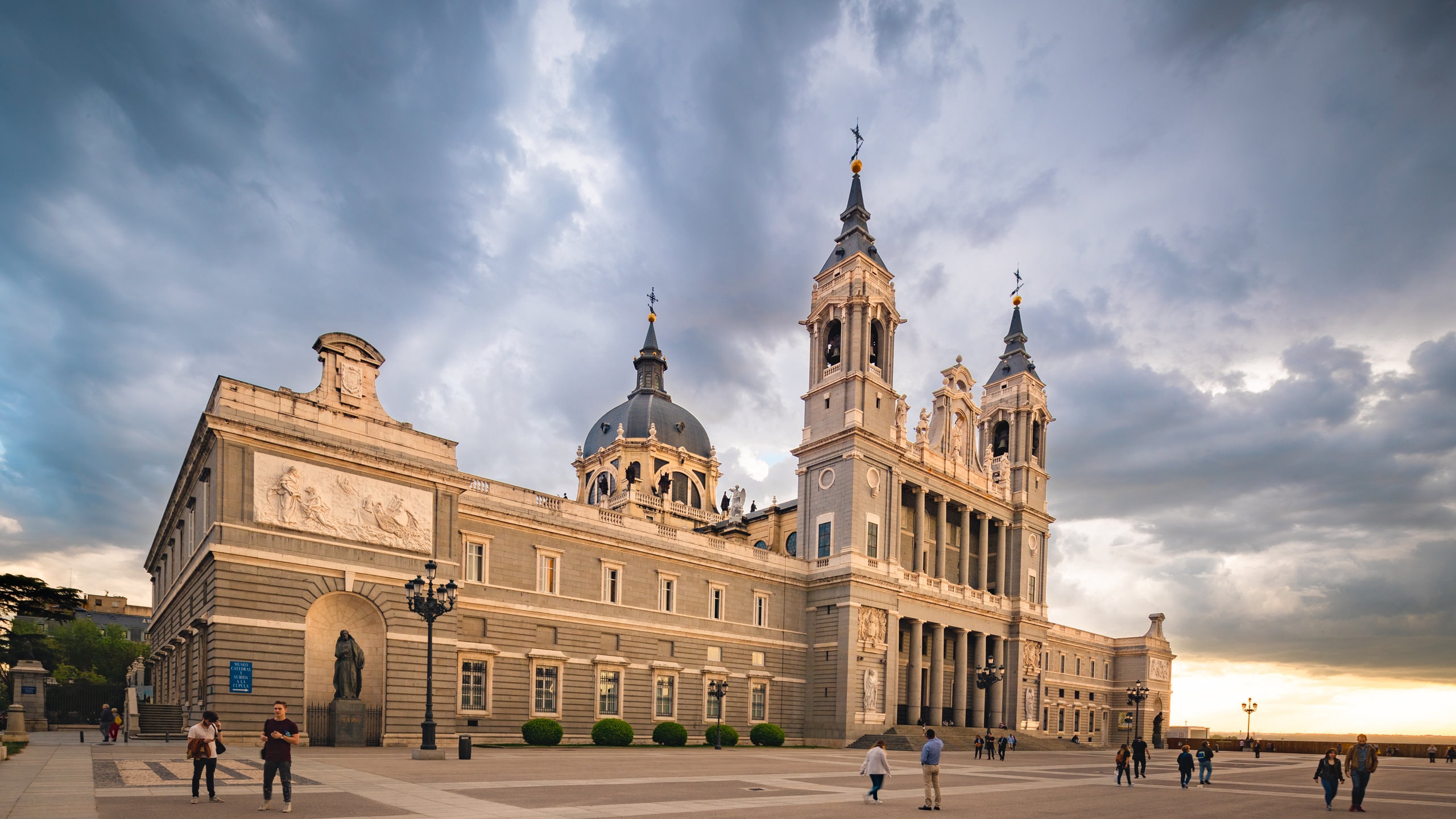 Almudena Cathedral Tours - Book Now | Expedia