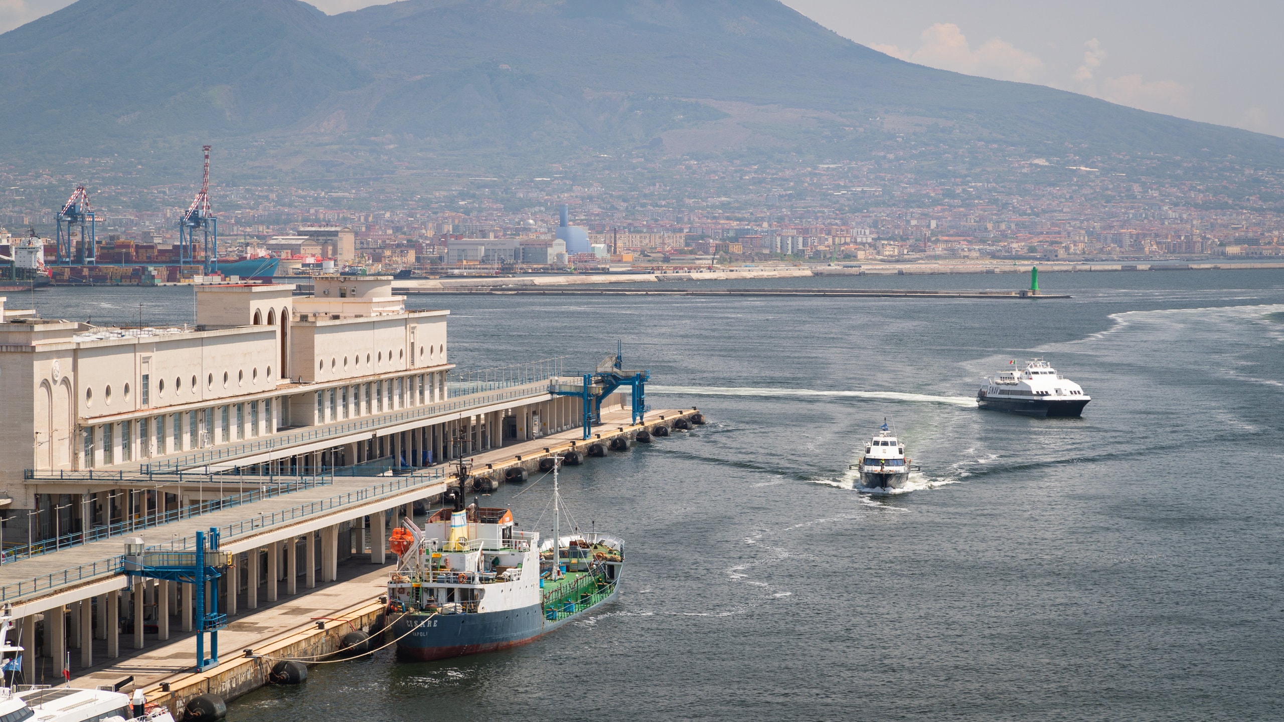 Castel Nuovo a Centro di Napoli: tour e visite guidate | Expedia.it