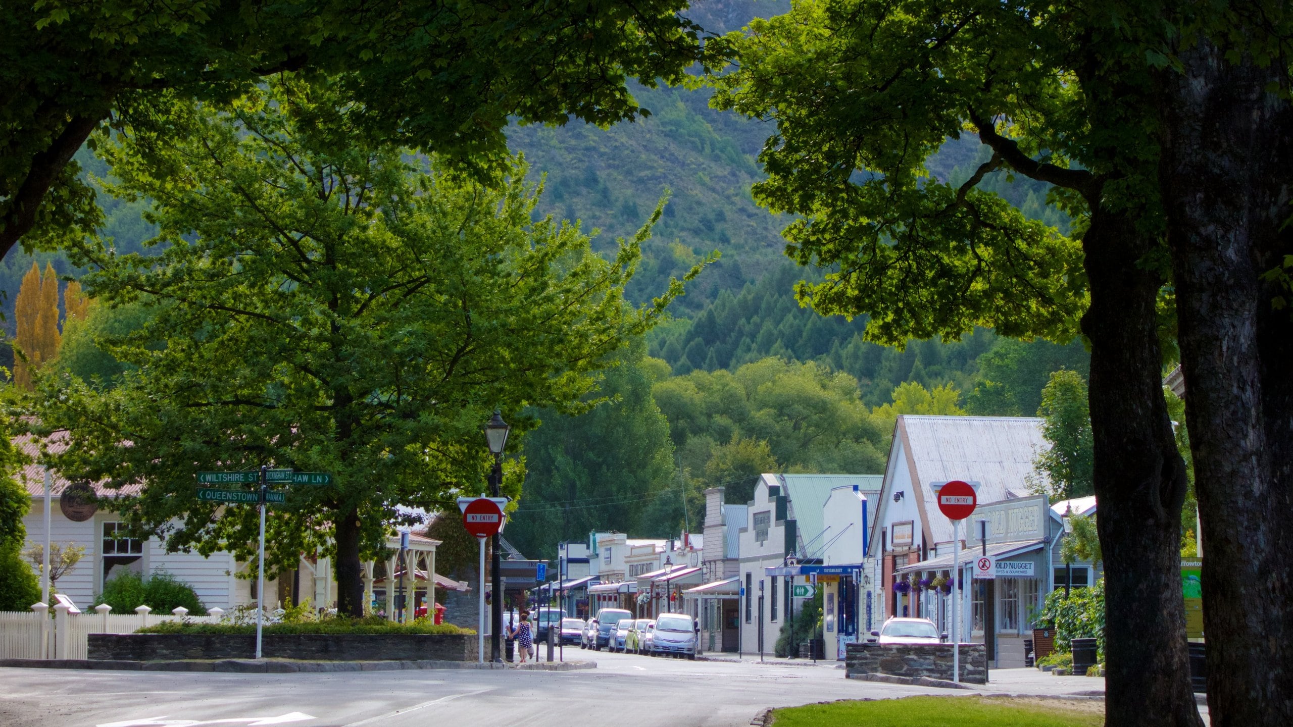 Visit Arrowtown: Best of Arrowtown Tourism | Expedia Travel Guide