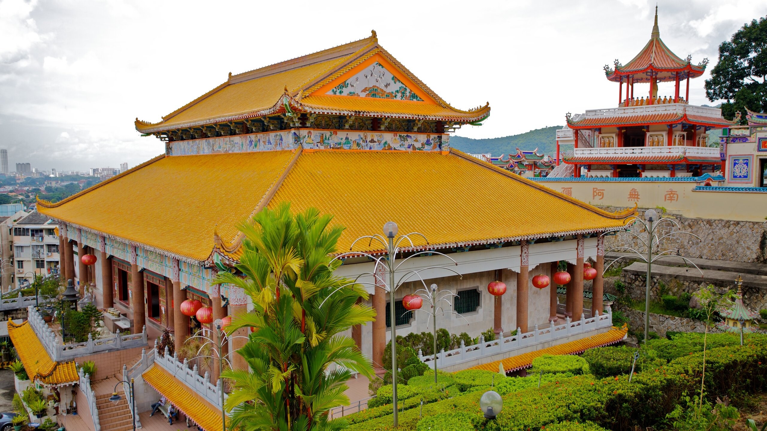Kek Lok Si Temple in George Town | Expedia