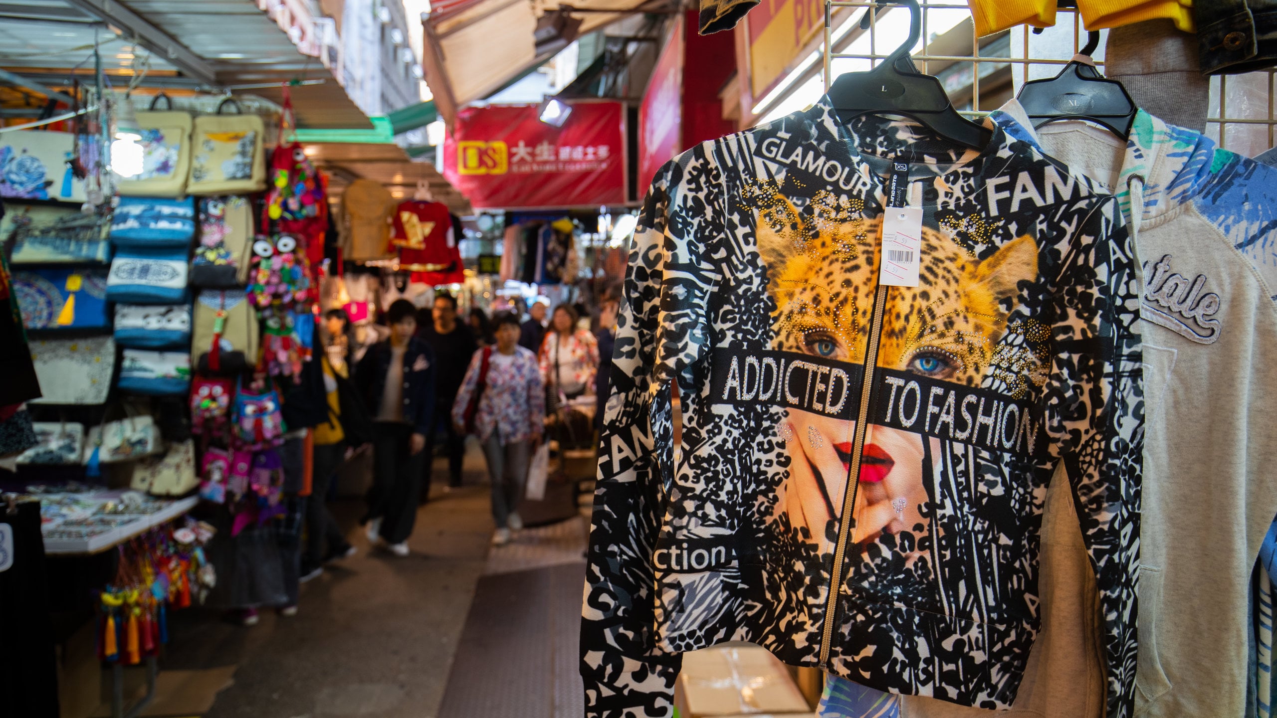 Li Yuen Street Market, HK Vacation Rentals: house rentals & more | Vrbo