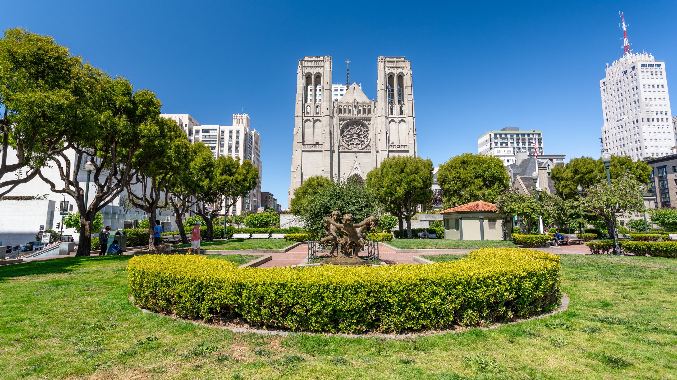 Grace Cathedral San Francisco Park Grace Cathedral" Images – Browse
