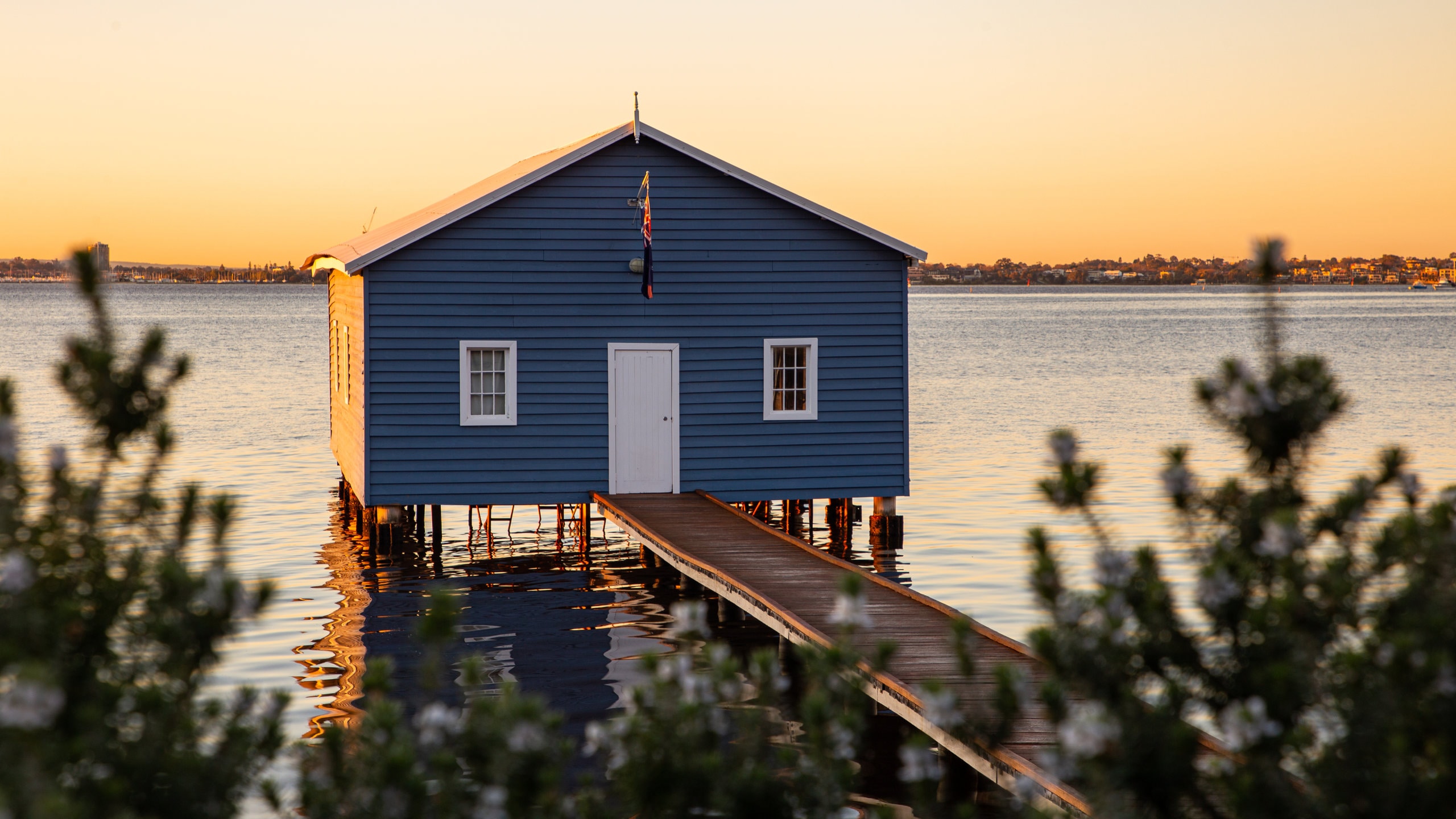 Visit Crawley: 2024 Crawley, Perth Travel Guide | Expedia