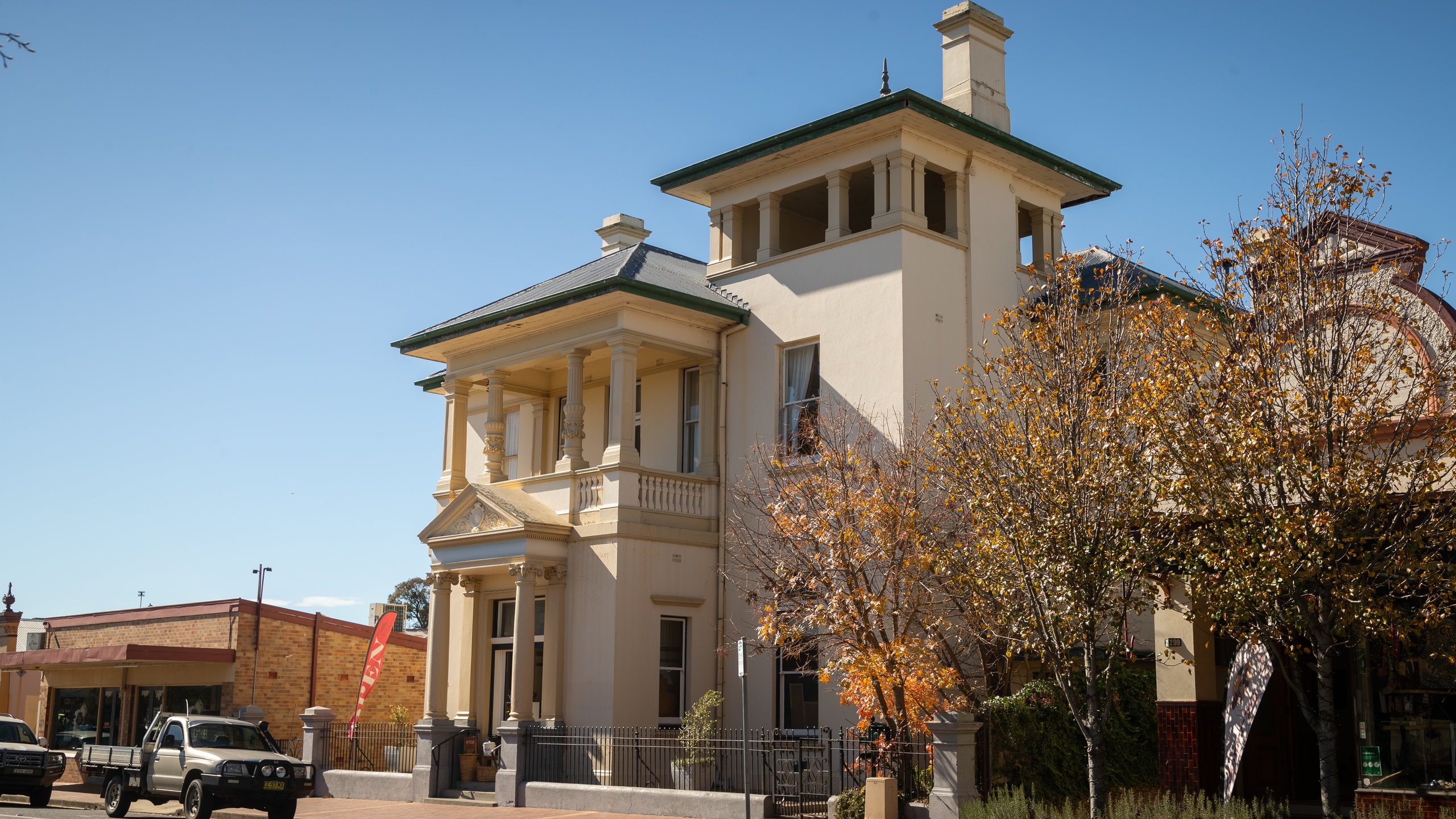 Tenterfield, NSW holiday accommodation: holiday houses & more | Stayz