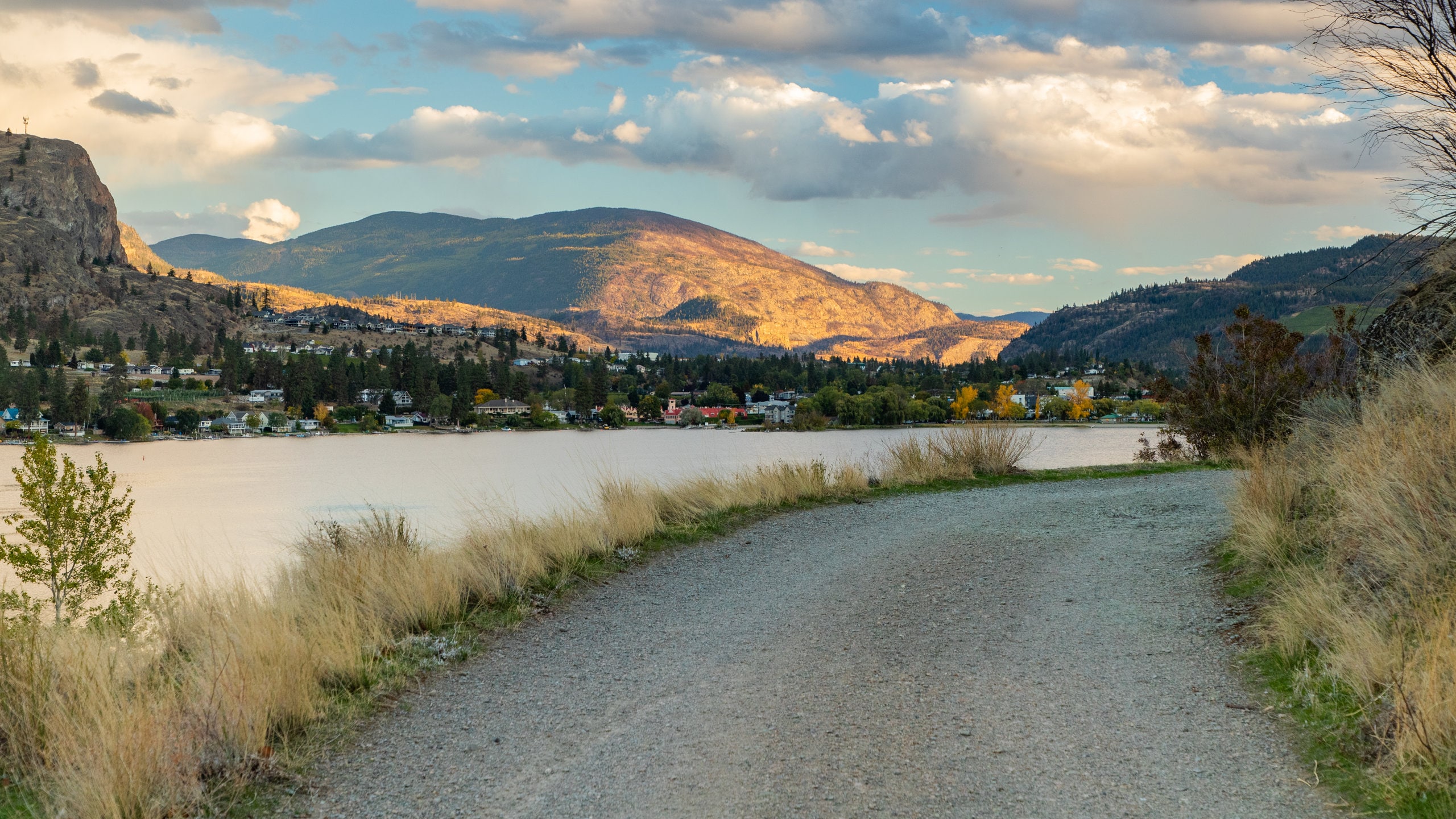 Top 20 Skaha Lake, CA cabin rentals | Vrbo