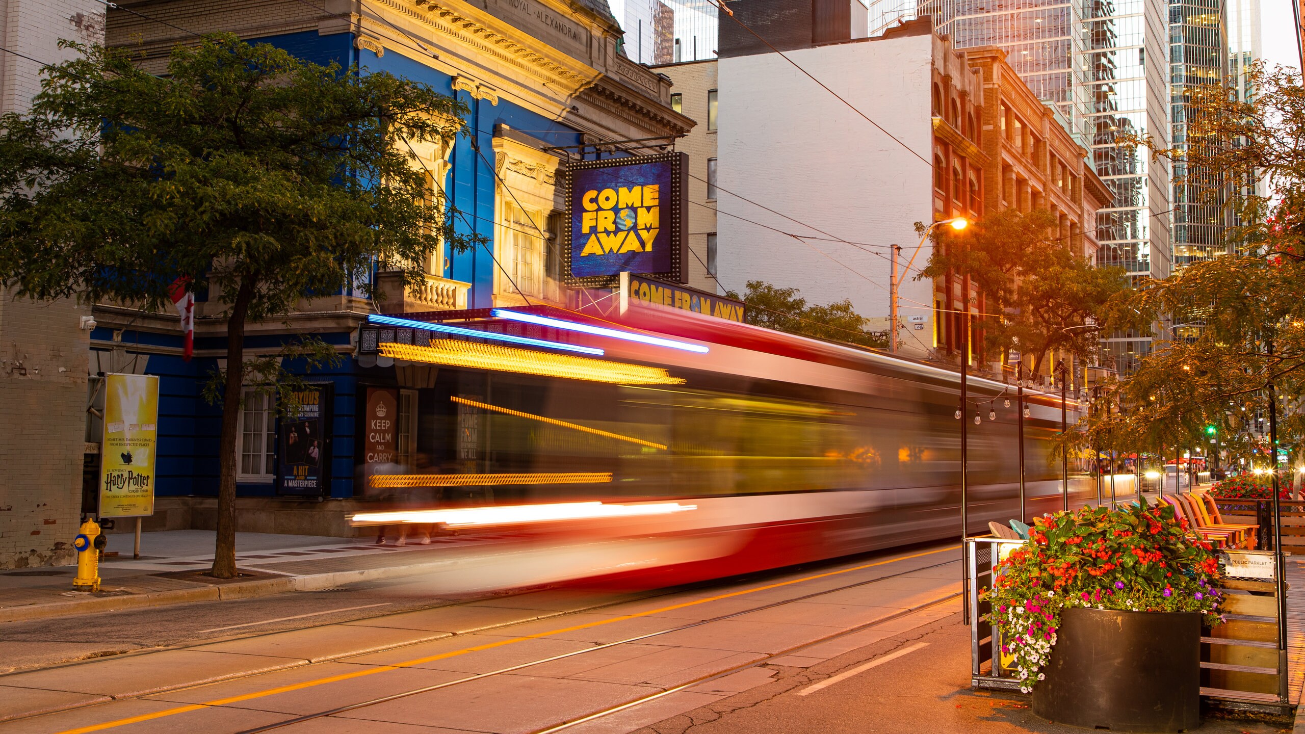 Visit Toronto Entertainment District: 2024 Toronto Entertainment ...