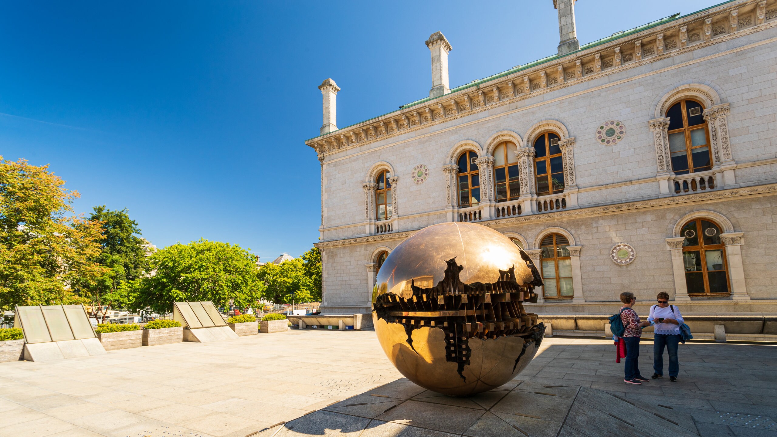 The Book of Kells in City Centre Dublin - Tours and Activities | Expedia.ca