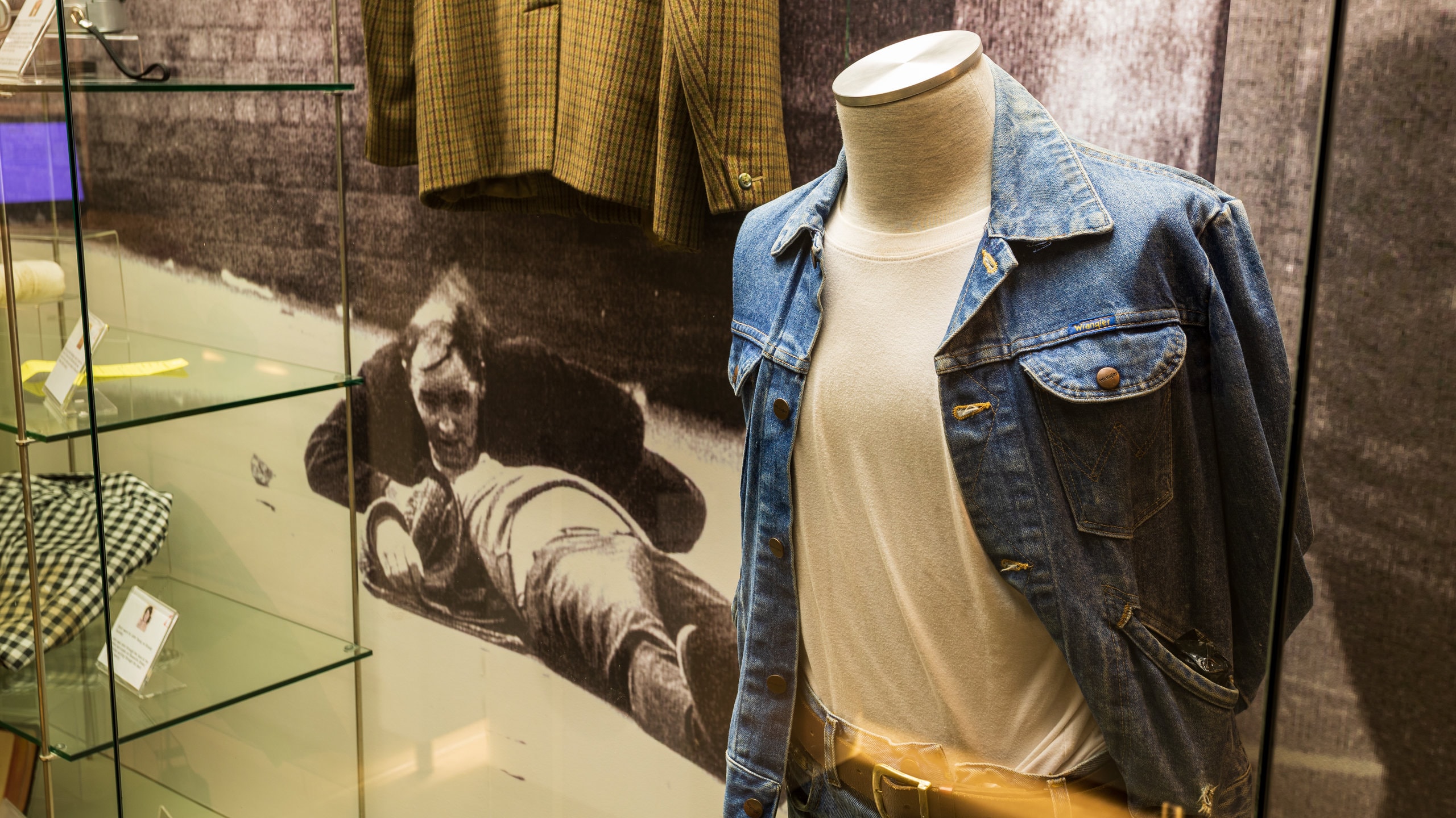 Museum of Free Derry und Bloody Sunday Memorial in Londonderry - Touren ...