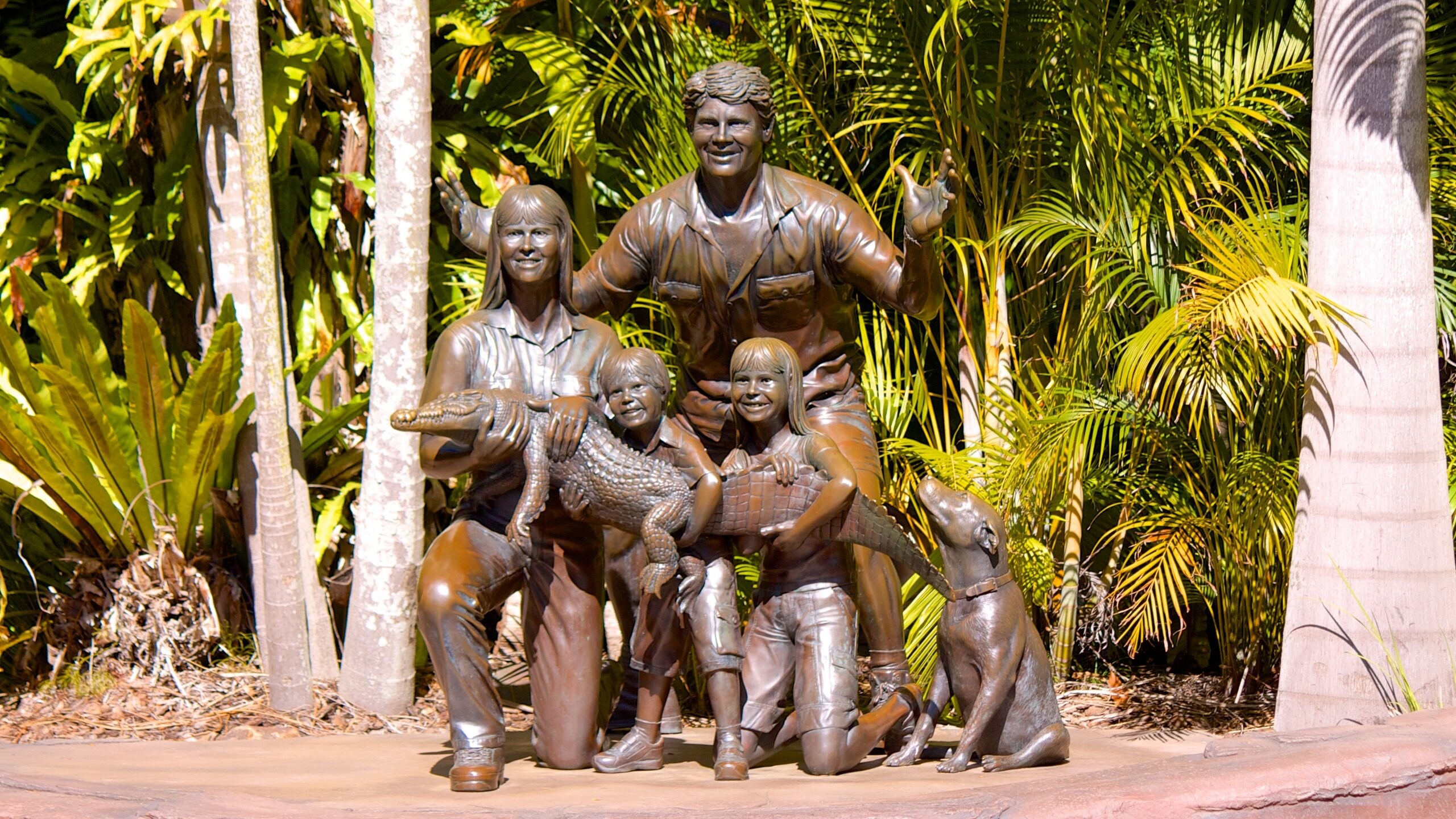 Australia Zoo Tours - Book Now | Expedia