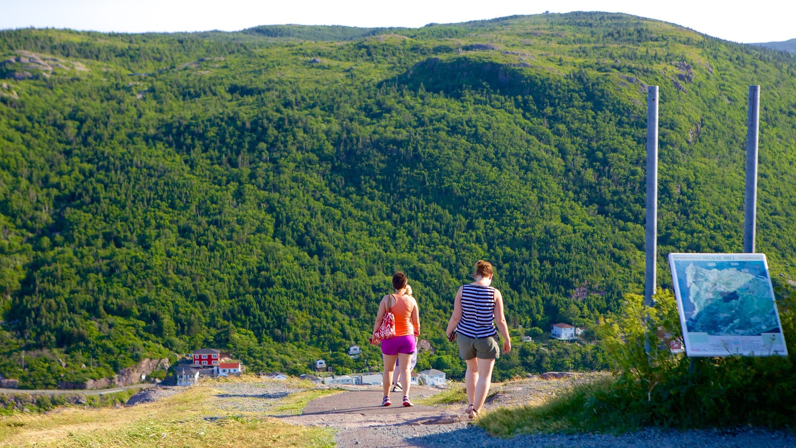 88208-Cabot-Tower.jpg?impolicy=fcrop&w=1920&h=480&q=medium