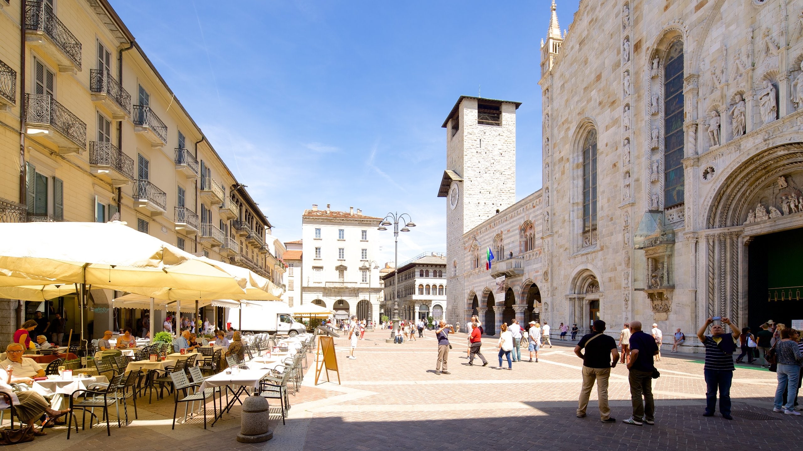 Como Cathedral in Como City Centre | Expedia.co.uk