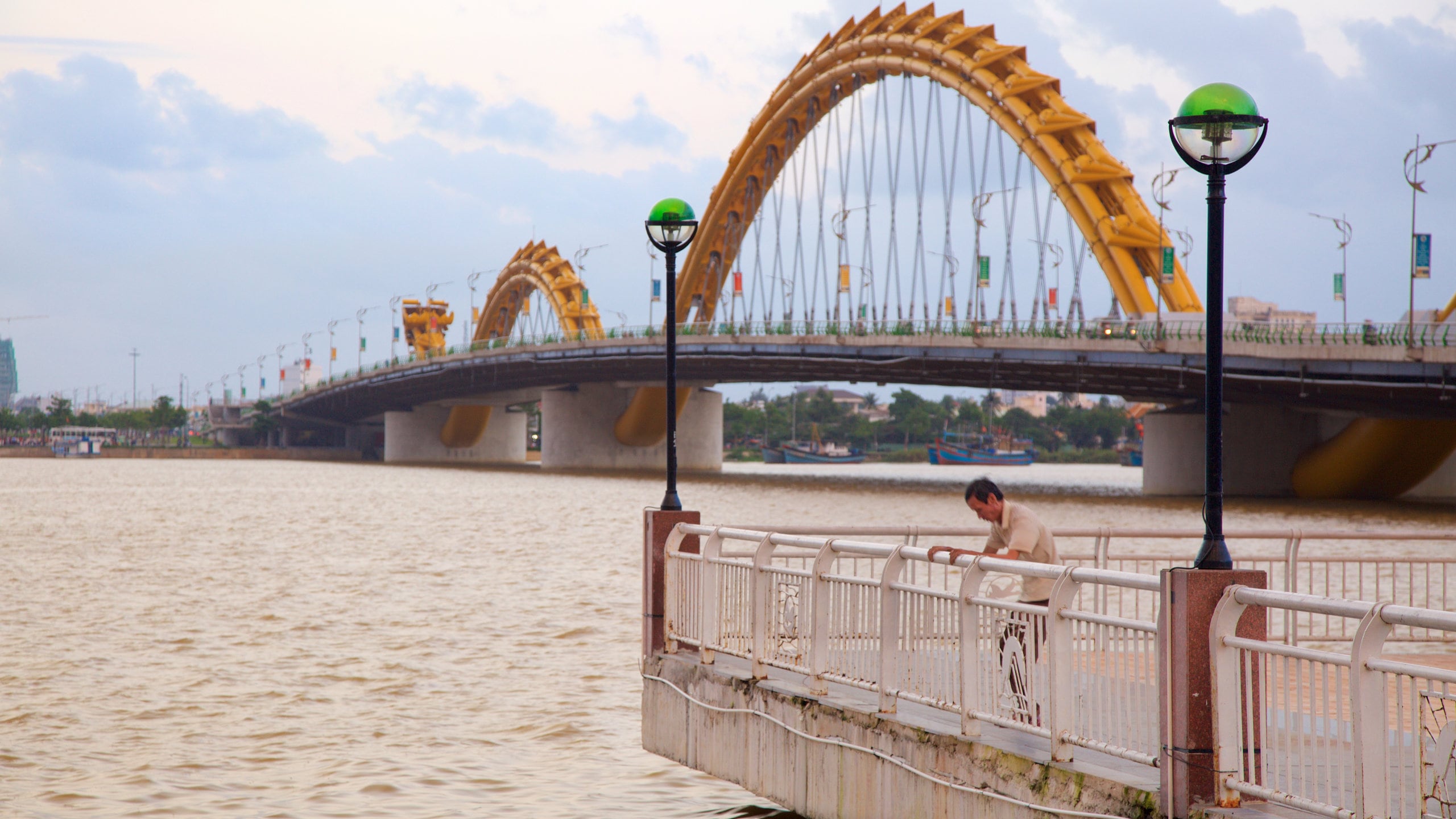 Dragon Bridge, Da Nang holiday accommodation from AU$ 15/night | Stayz