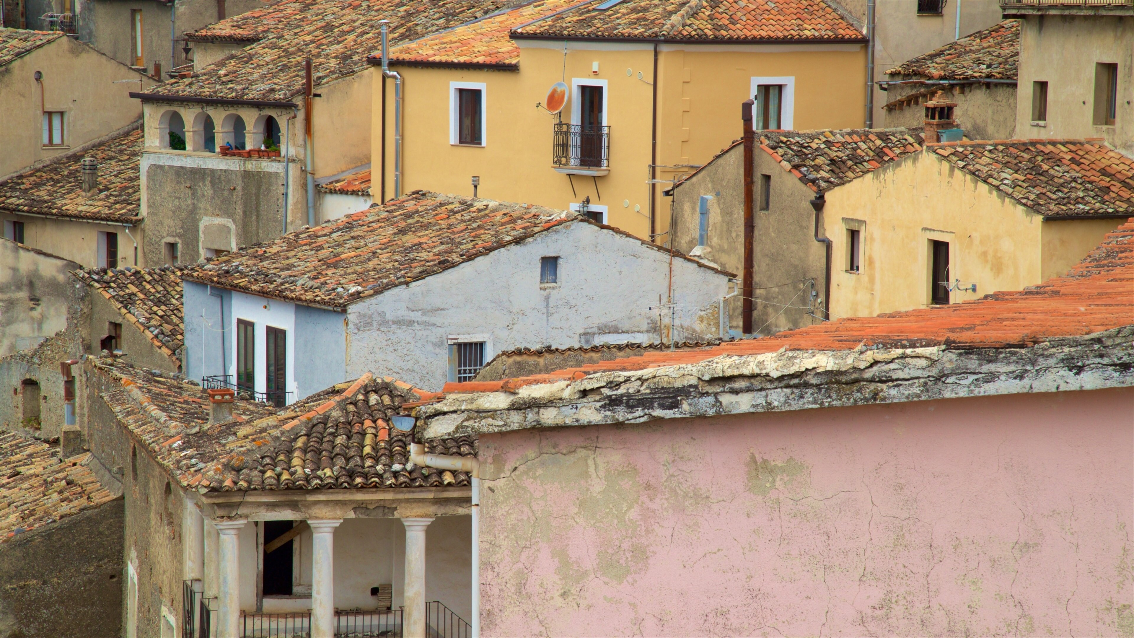Visita Altomonte: El mejor viaje a Altomonte, Calabria, del 2024 ...