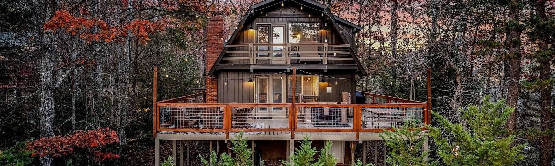 vrbo-autumn.jpg?impolicy=fcrop&w=1920&h=480&q=medium