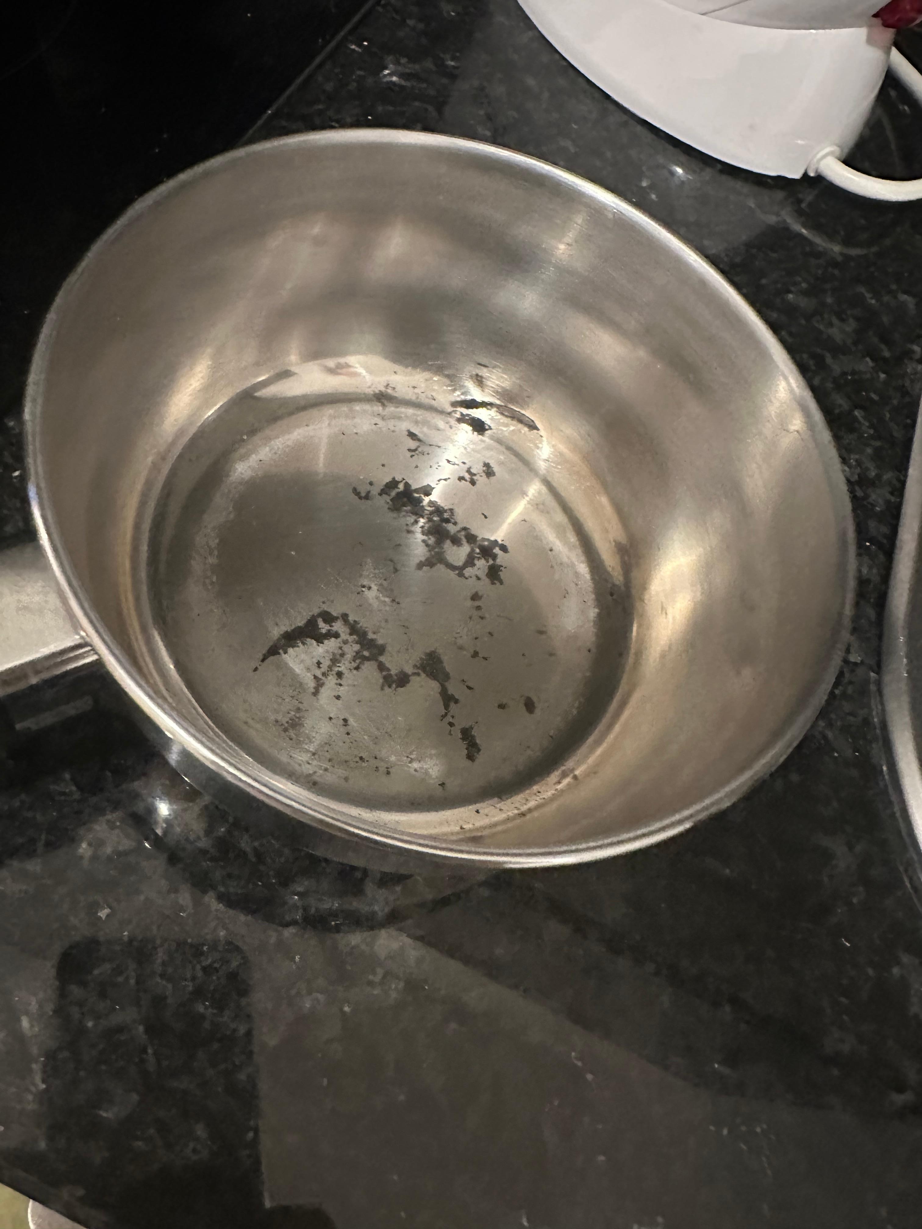 pan in kitchen not cleaned properly when we arrived. 