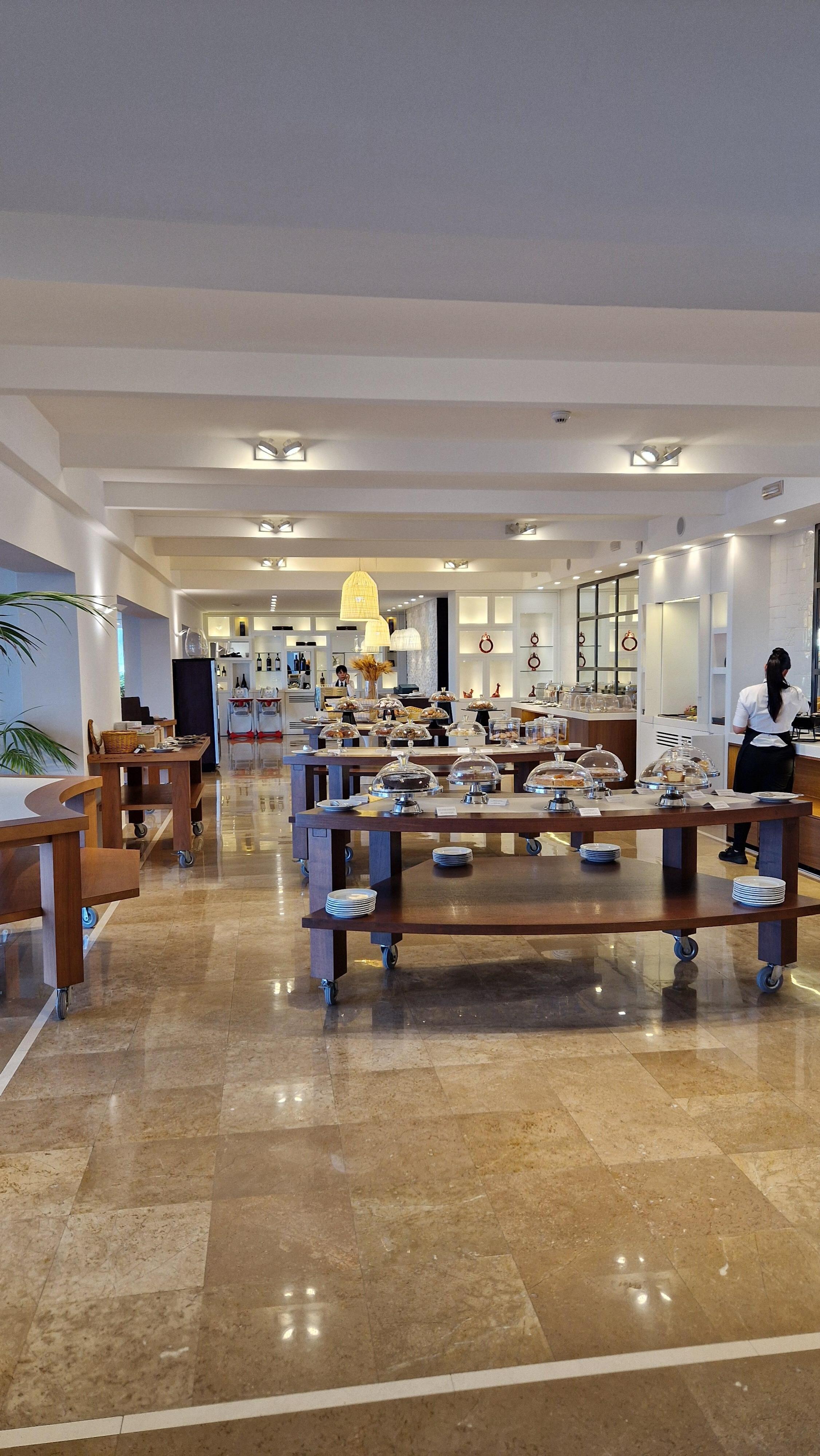 Grand buffet déjeuner