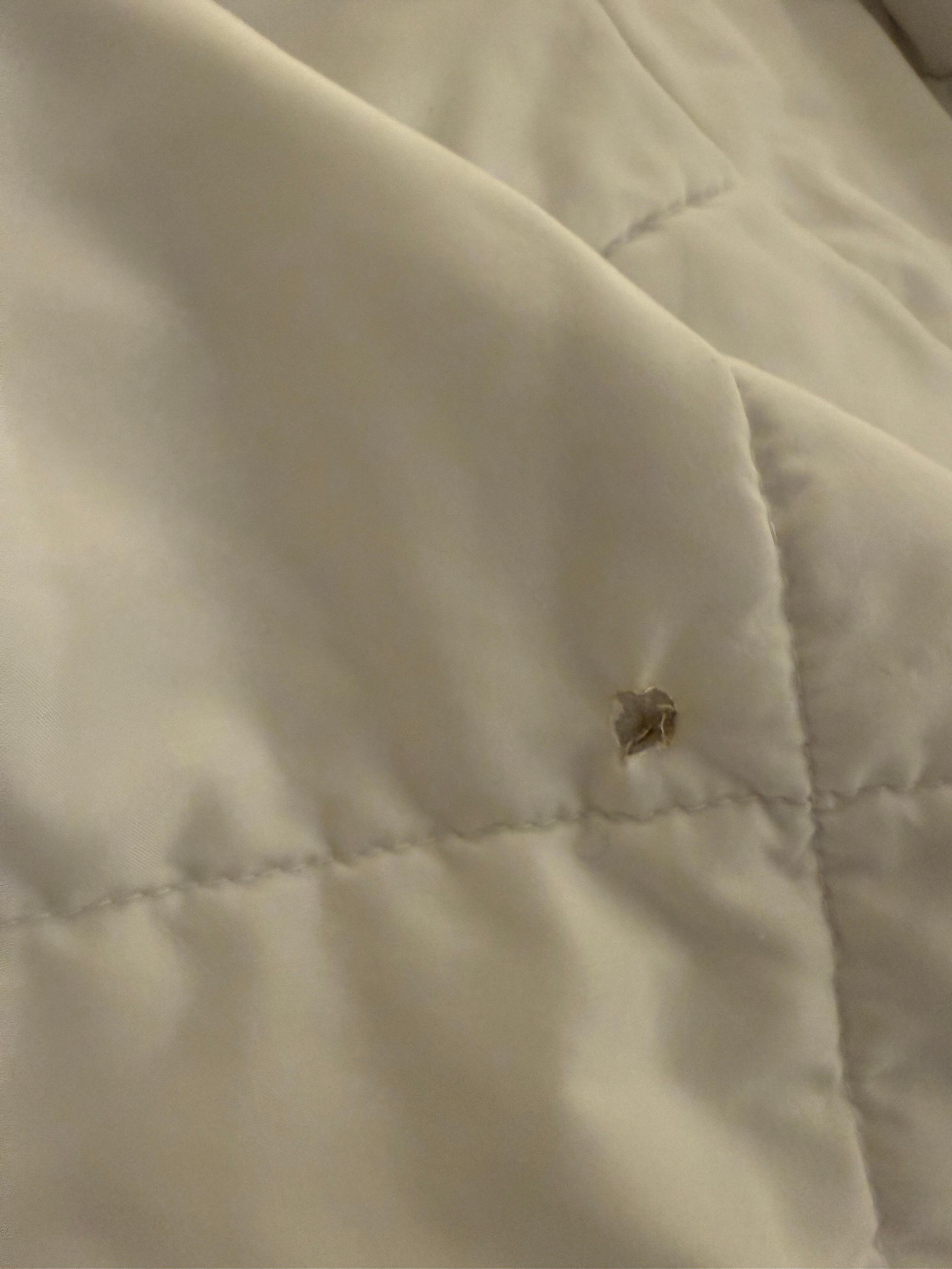 The hotel clearly says “smoke free” yet the bed linen had smoke burns & smelled like it!