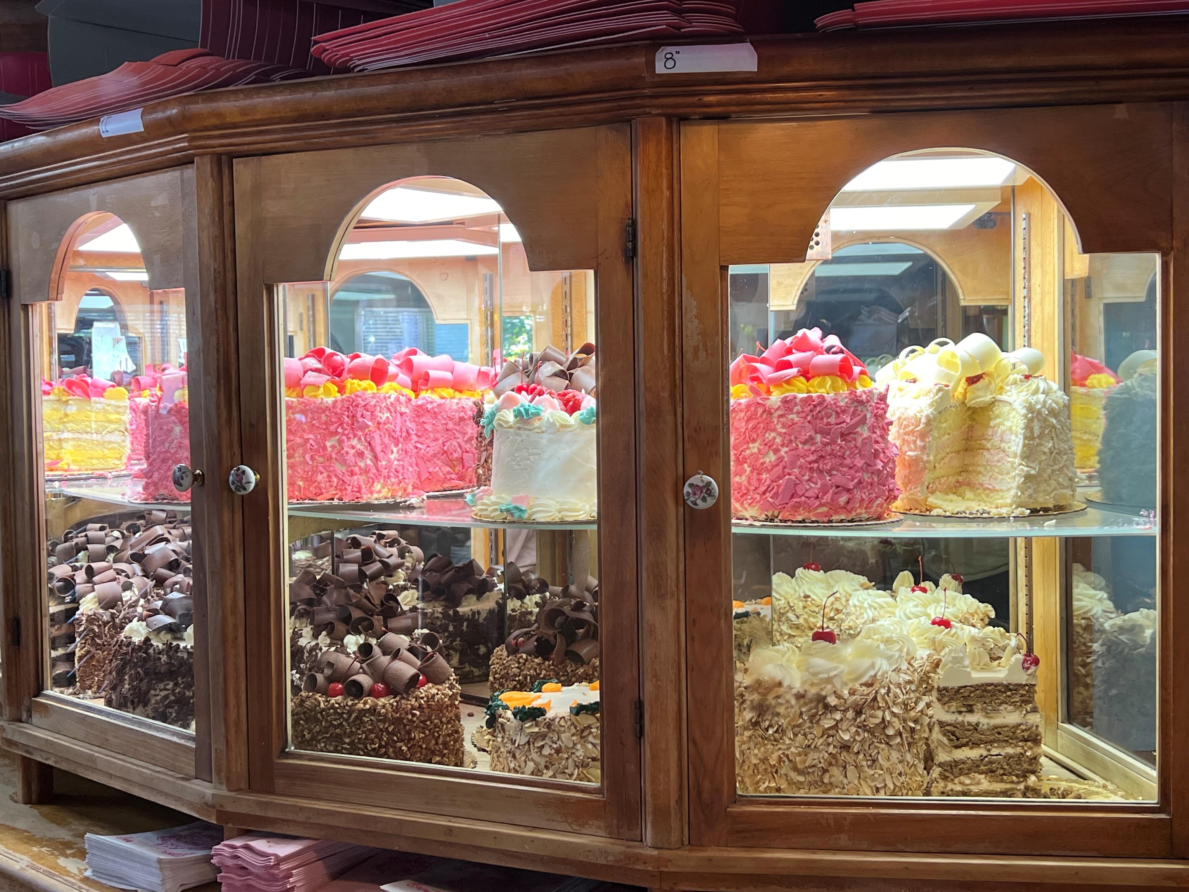 Big, beautiful, delicious cakes